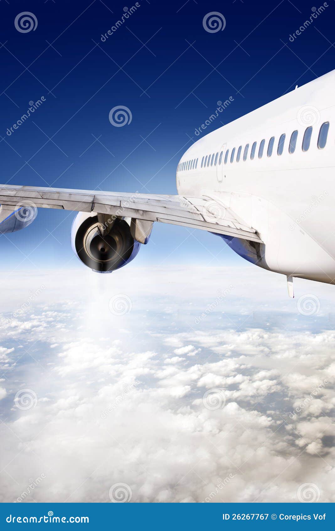 Aereo Di Linea Durante Il Volo Immagine Stock - Immagine di velivolo ...