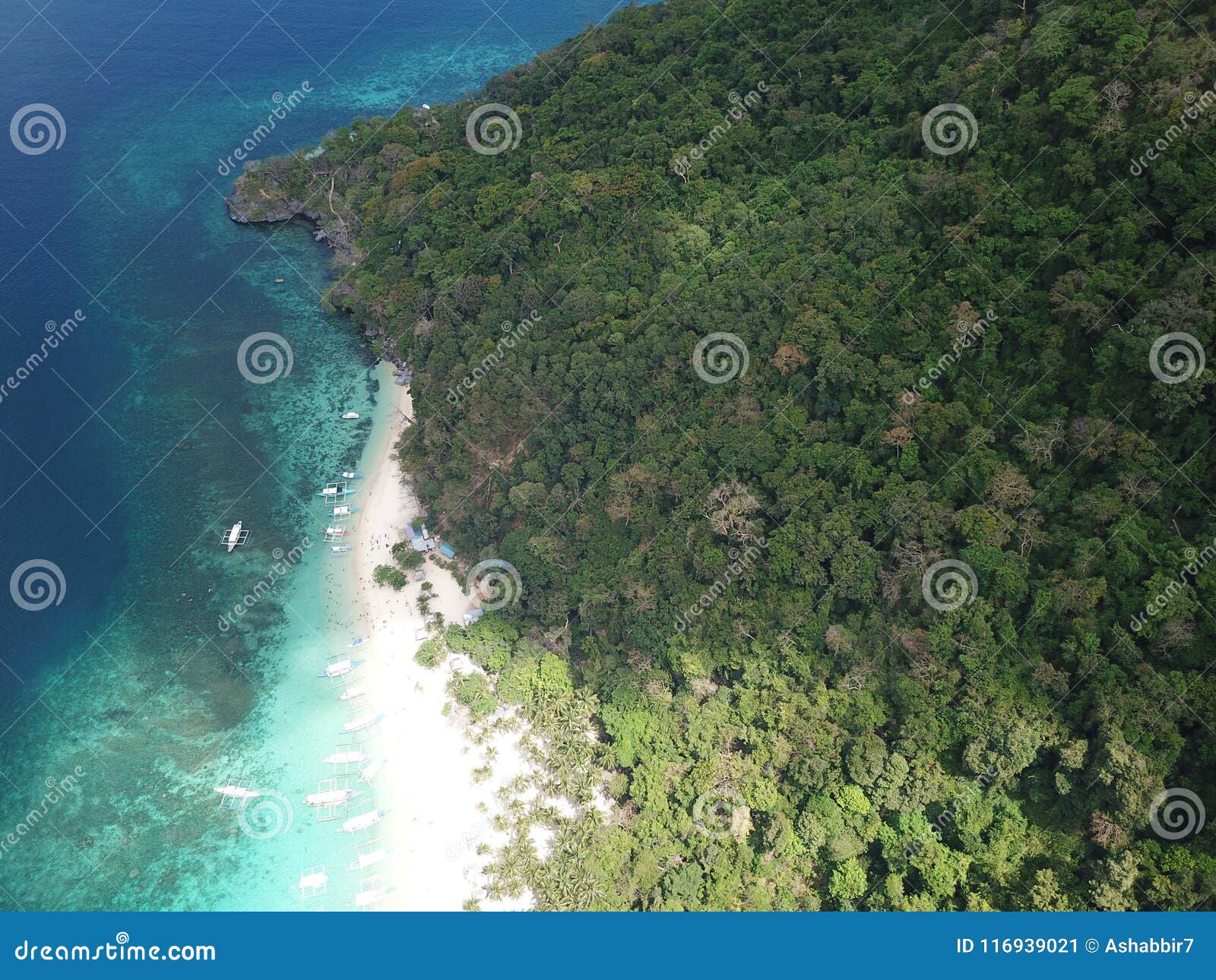 7 commando beach - el Nido stock image. Image of clear - 116939021