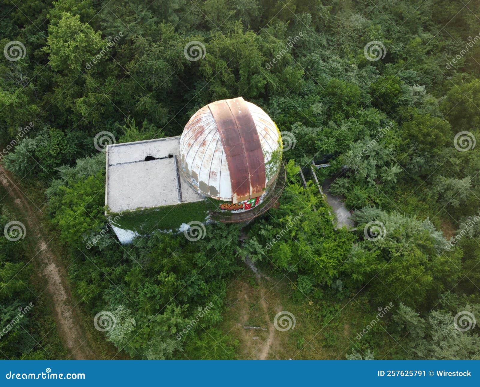 Aerial Shot of Walnut Point Observatory with the State Park View Around ...