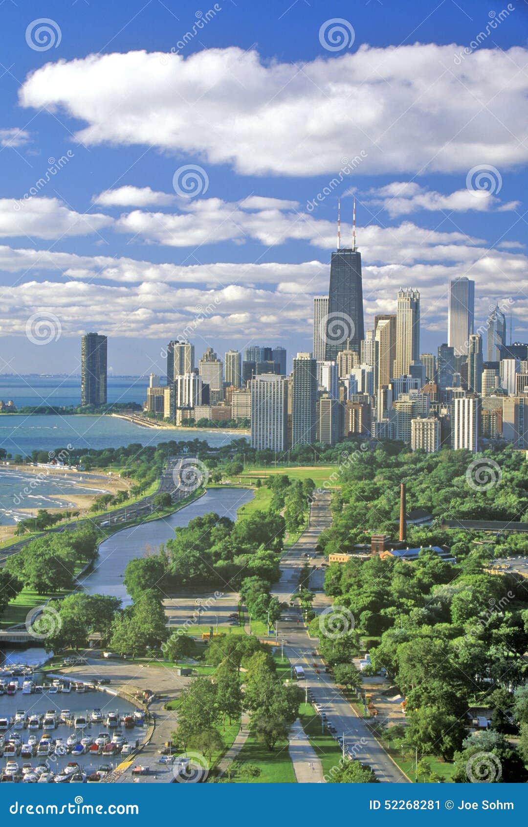 Aerial View of Chicago, Illinois Editorial Photo - Image of clouds ...