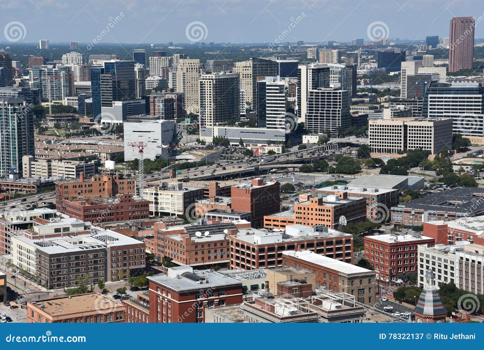 Top View Dallas Landmark Bridge Margaret McDermott On Overflow Trinity ...