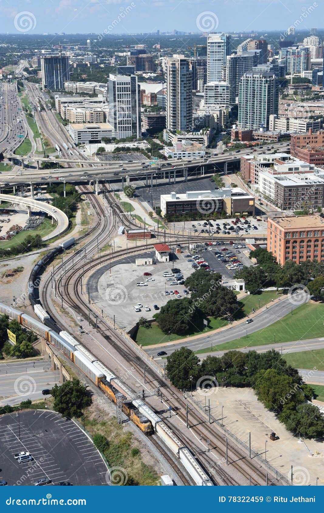 Top View Dallas Landmark Bridge Margaret McDermott On Overflow Trinity ...