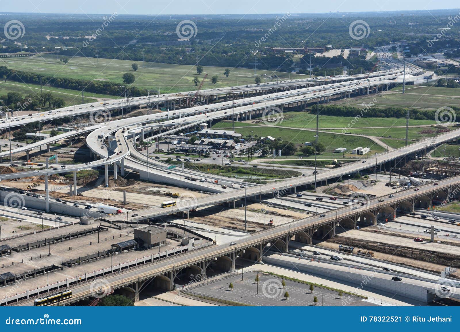 Top View Dallas Landmark Bridge Margaret McDermott On Overflow Trinity ...