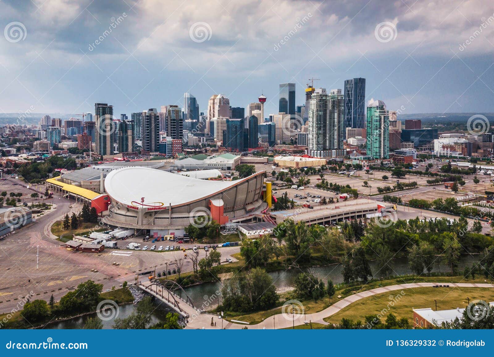 Aerial View of Downtown Calgary, Alberta, Canada Editorial Photography ...
