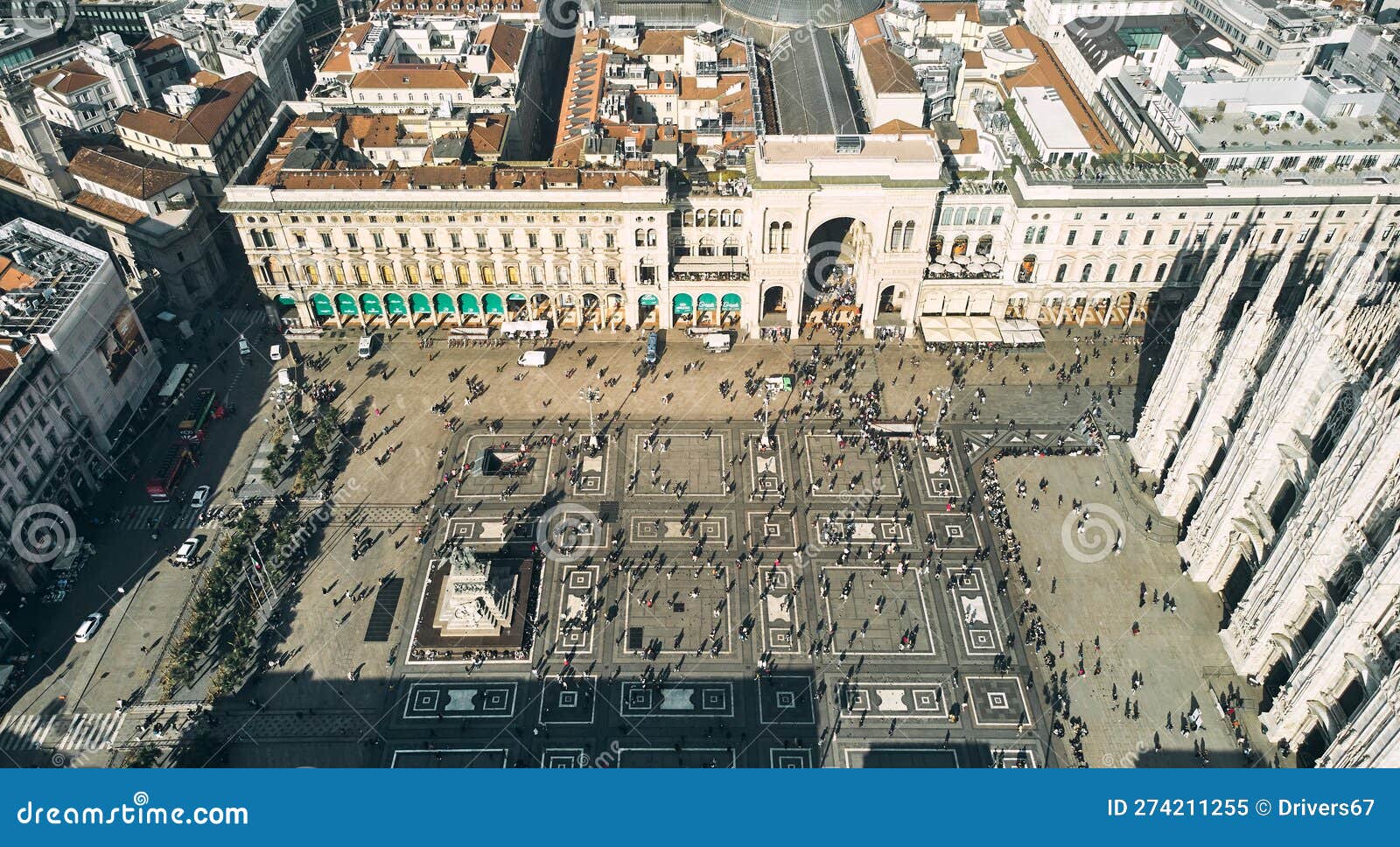 Aerial View of Duomo Cathedral and Duomo Square in Milan Stock Image ...