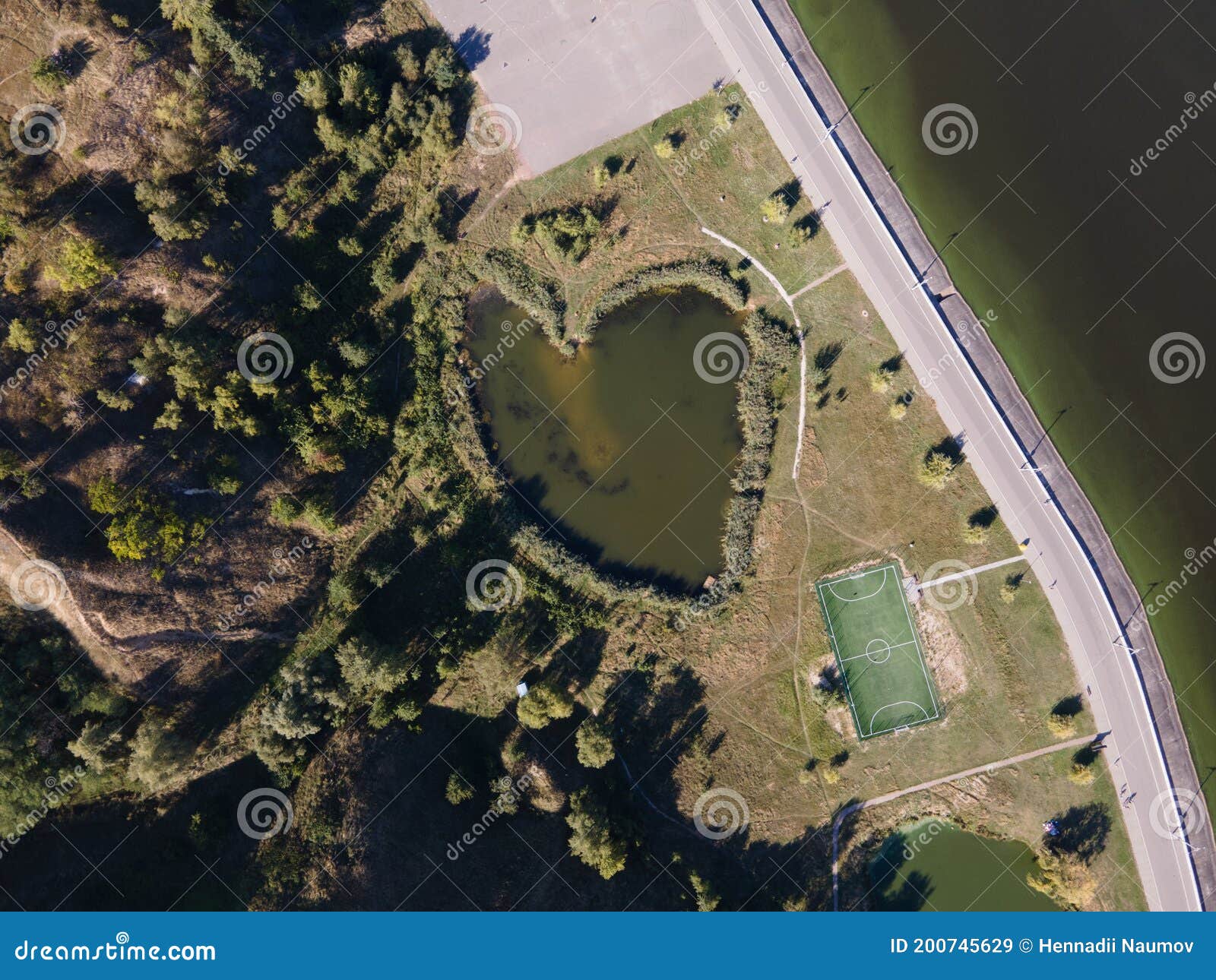 Aerial View of Heart Shaped Pond Stock Image - Image of scenic, concept ...