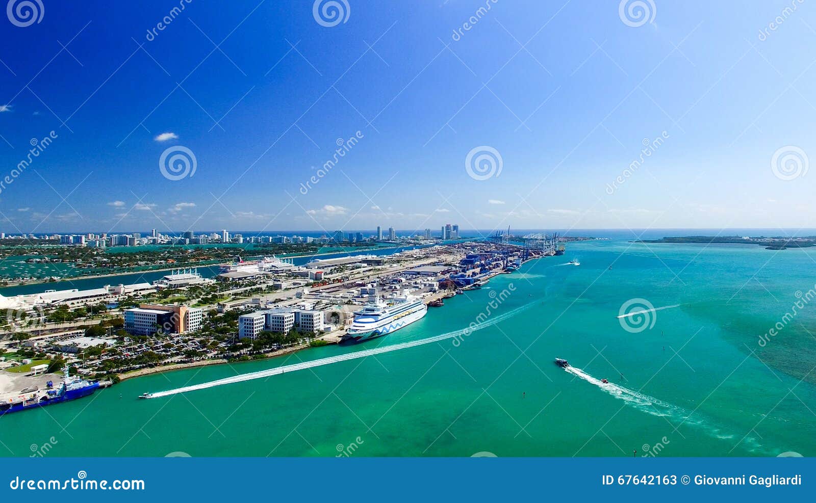 Aerial View of Miami Skyline Stock Image - Image of hotel, blue: 67642163