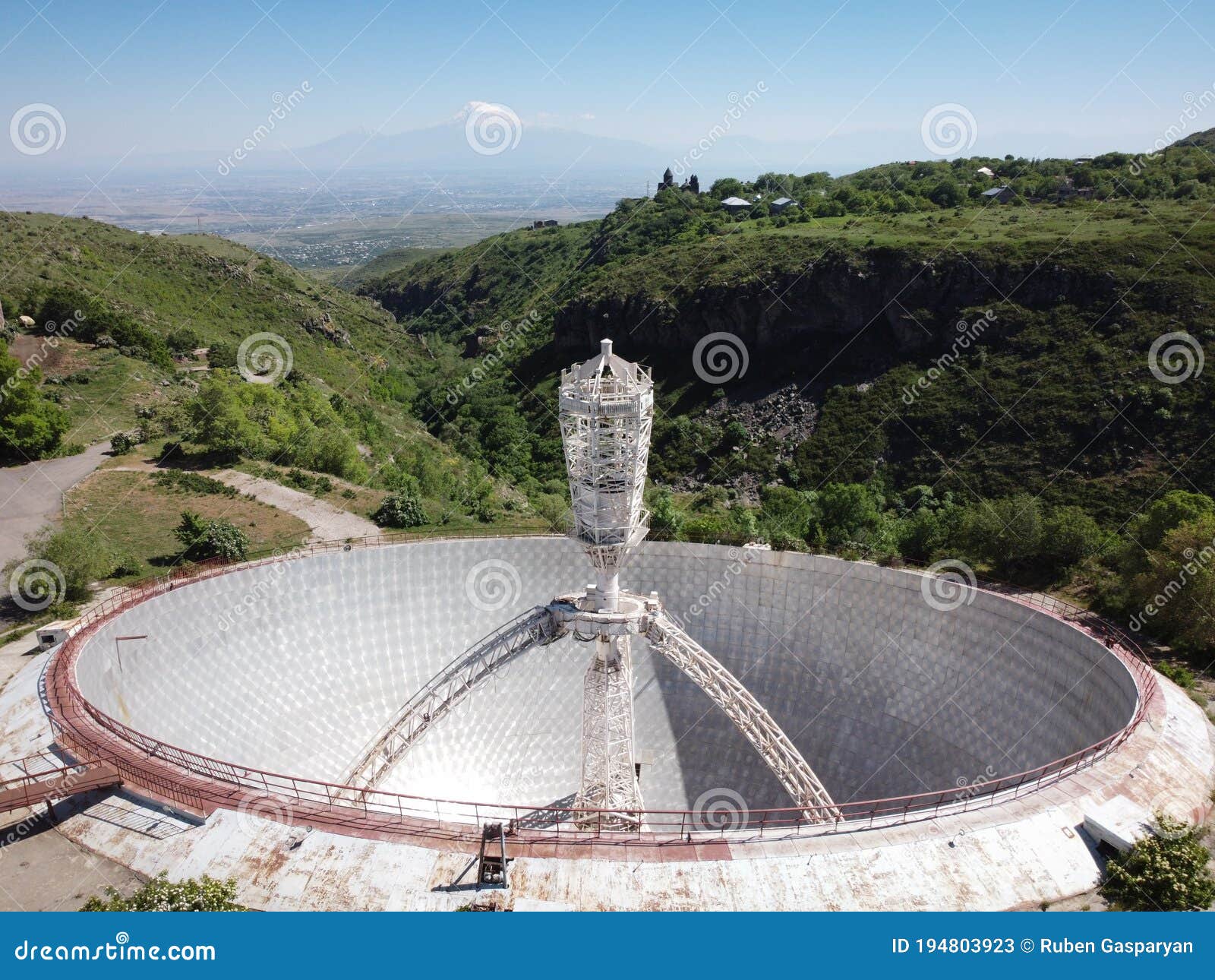 Aerial View of Radio-Optical Telescope, Giant Radio Astronomical ... Aerial View of Radio-Optical Telescope, Giant Radio Astronomical ...