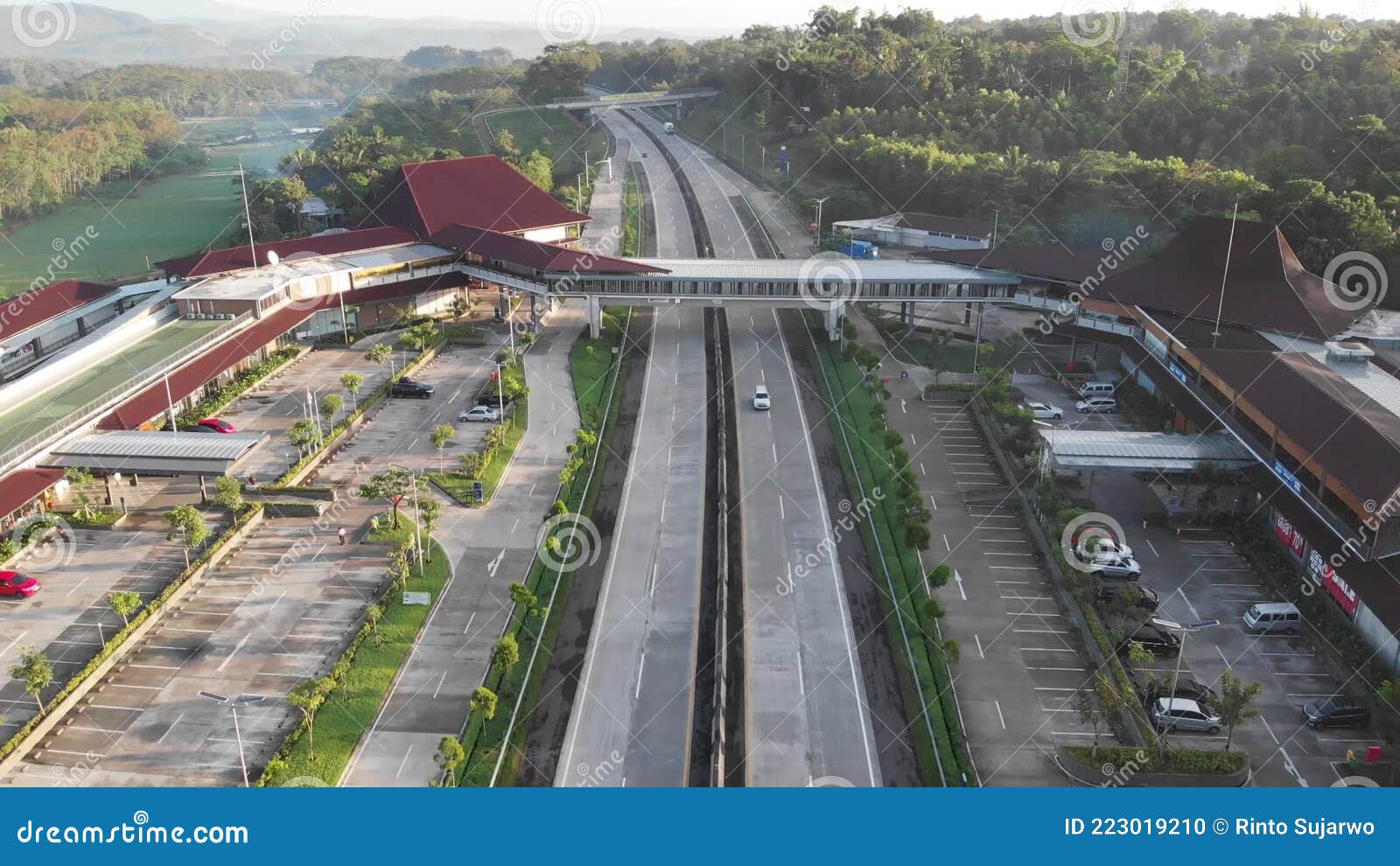 The Most Beautiful and Grandest Rest Area on the Trans Java Toll Road ...