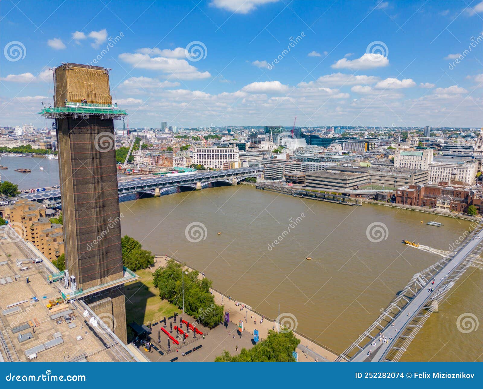 Aerial View of Tate Modern and River Thames London Stock Photo - Image ...