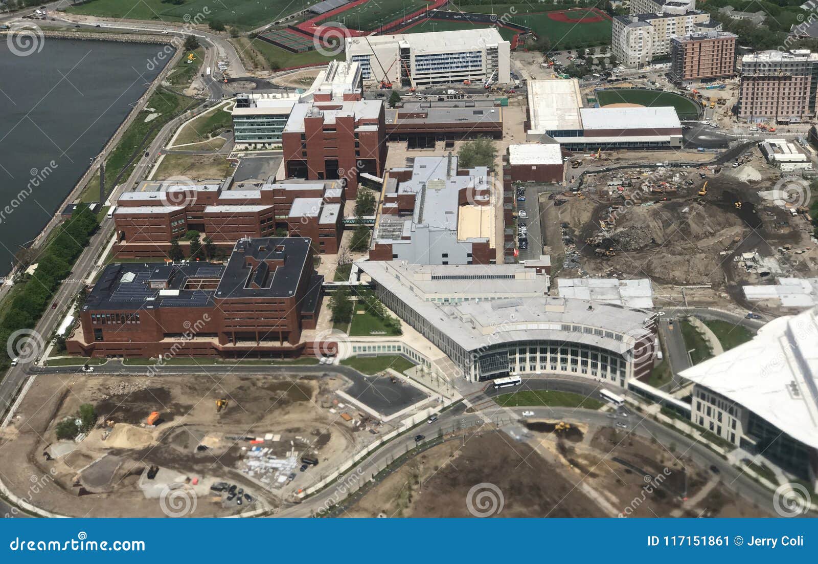 University Drive and UMass Boston Campus Stock Image - Image of drive ...