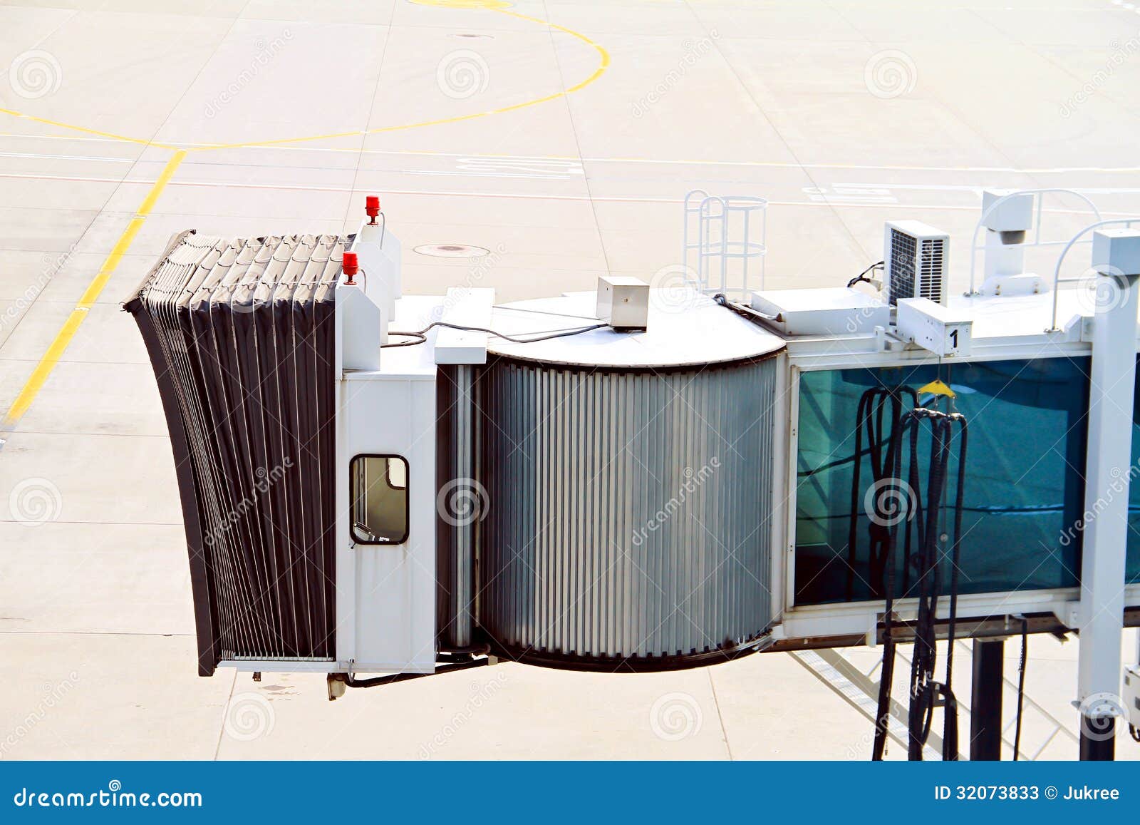 Aerobridge in plane parked stock image. Image of terminal - 32073833