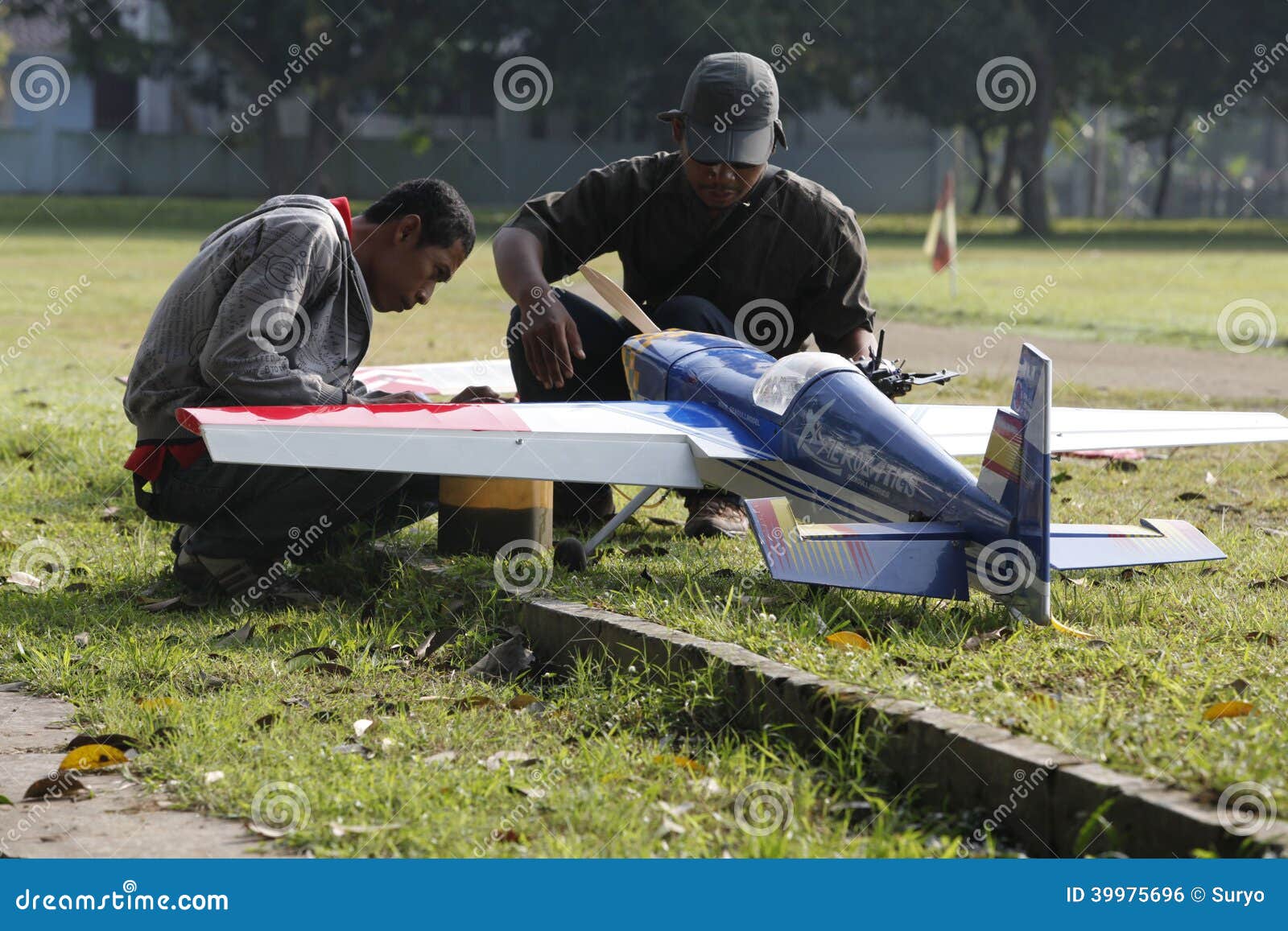 Aeromodelling editorial photo. Image of prepare, hobby - 39975696