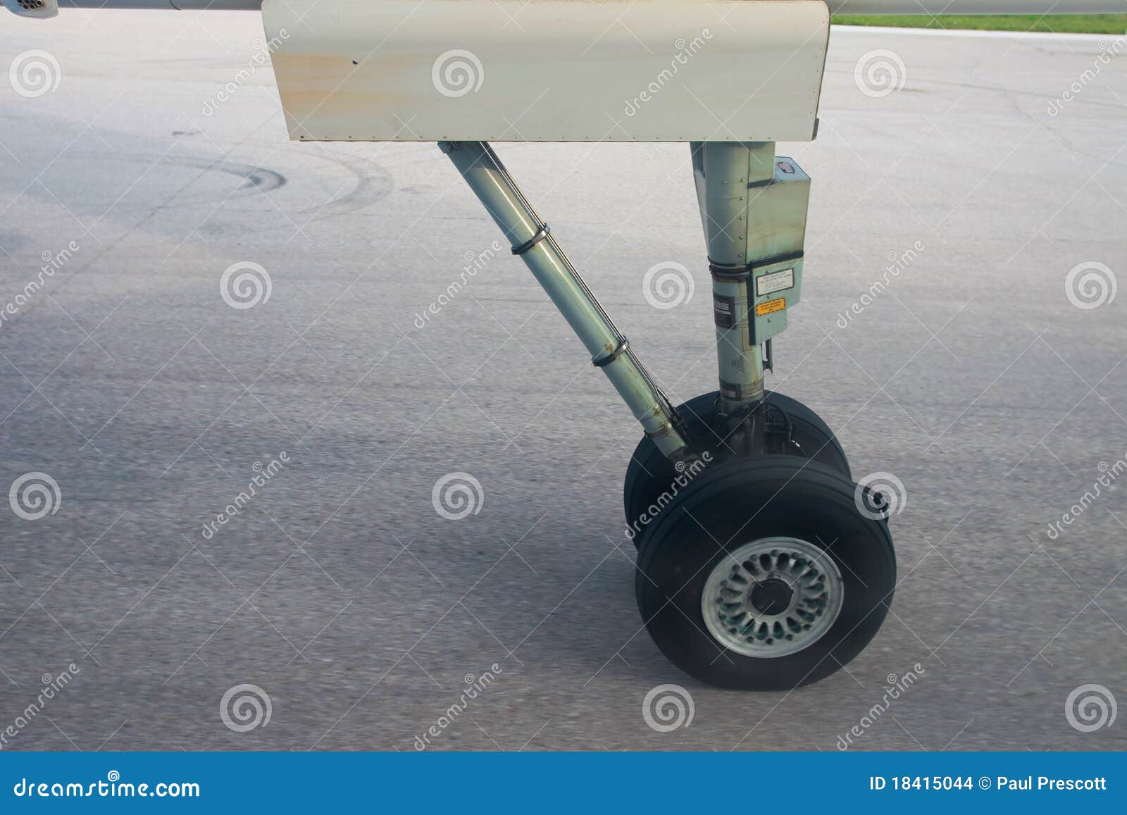 Aeroplane wheel stock photo. Image of tyre, travel, aircraft - 18415044