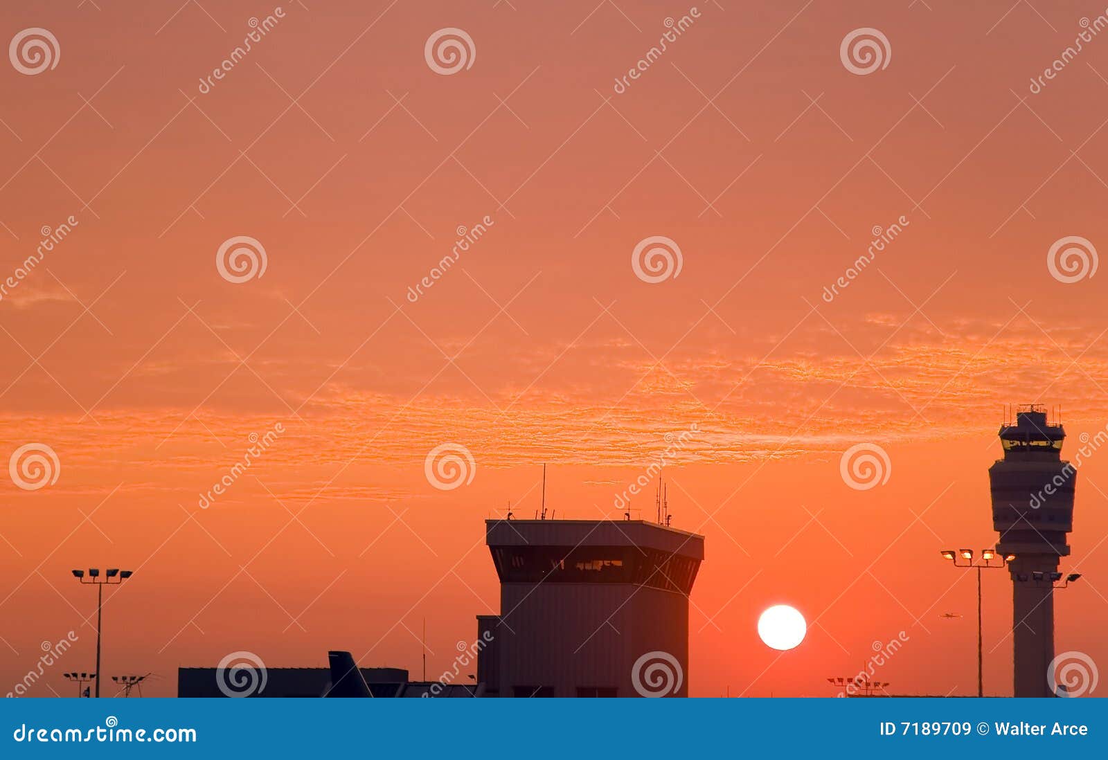 Aeropuerto Internacional De Atlanta Imagen de archivo - Imagen de ...