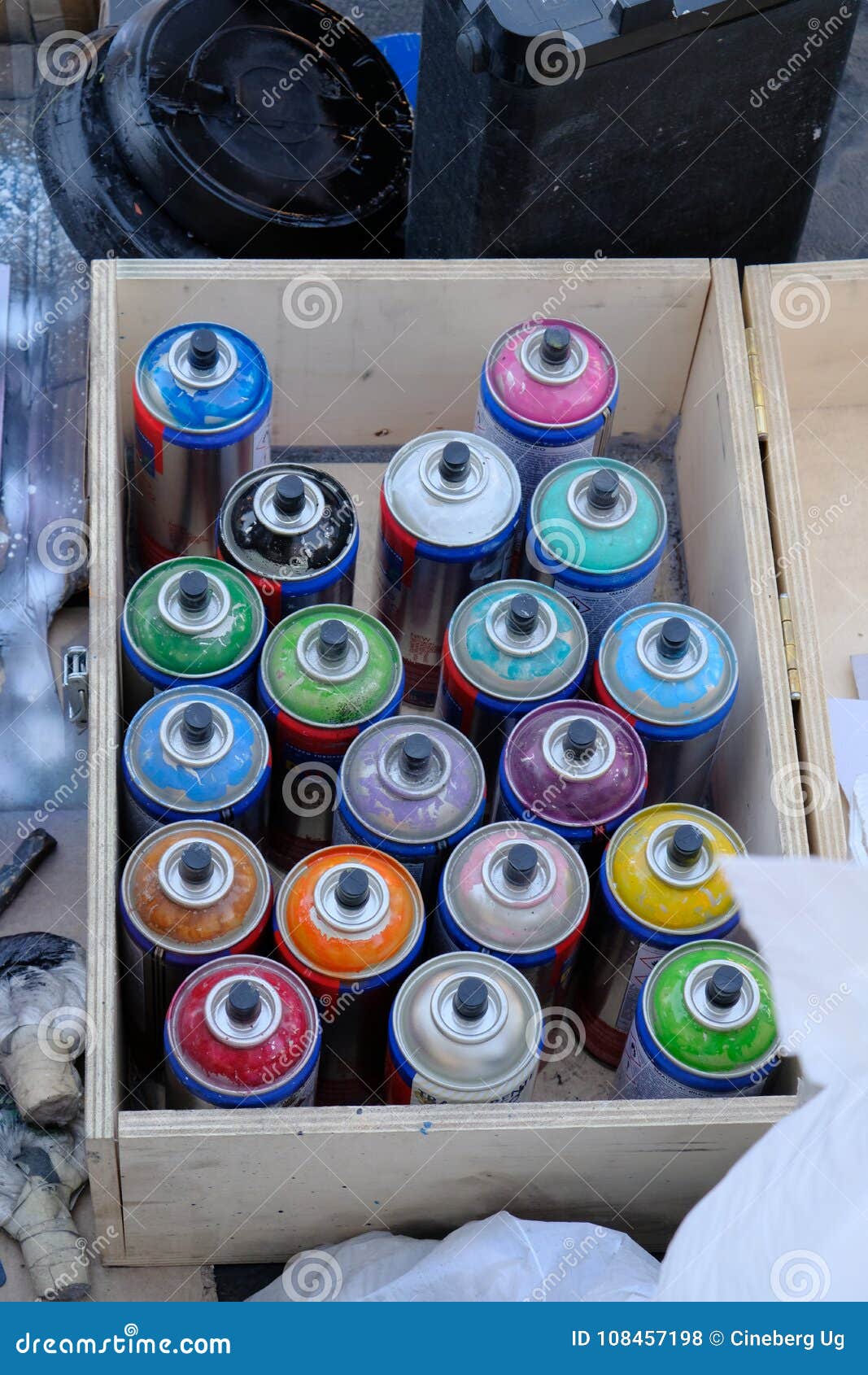 Aerosol Cans of Spray Paint Stock Photo - Image of green, white: 108457198