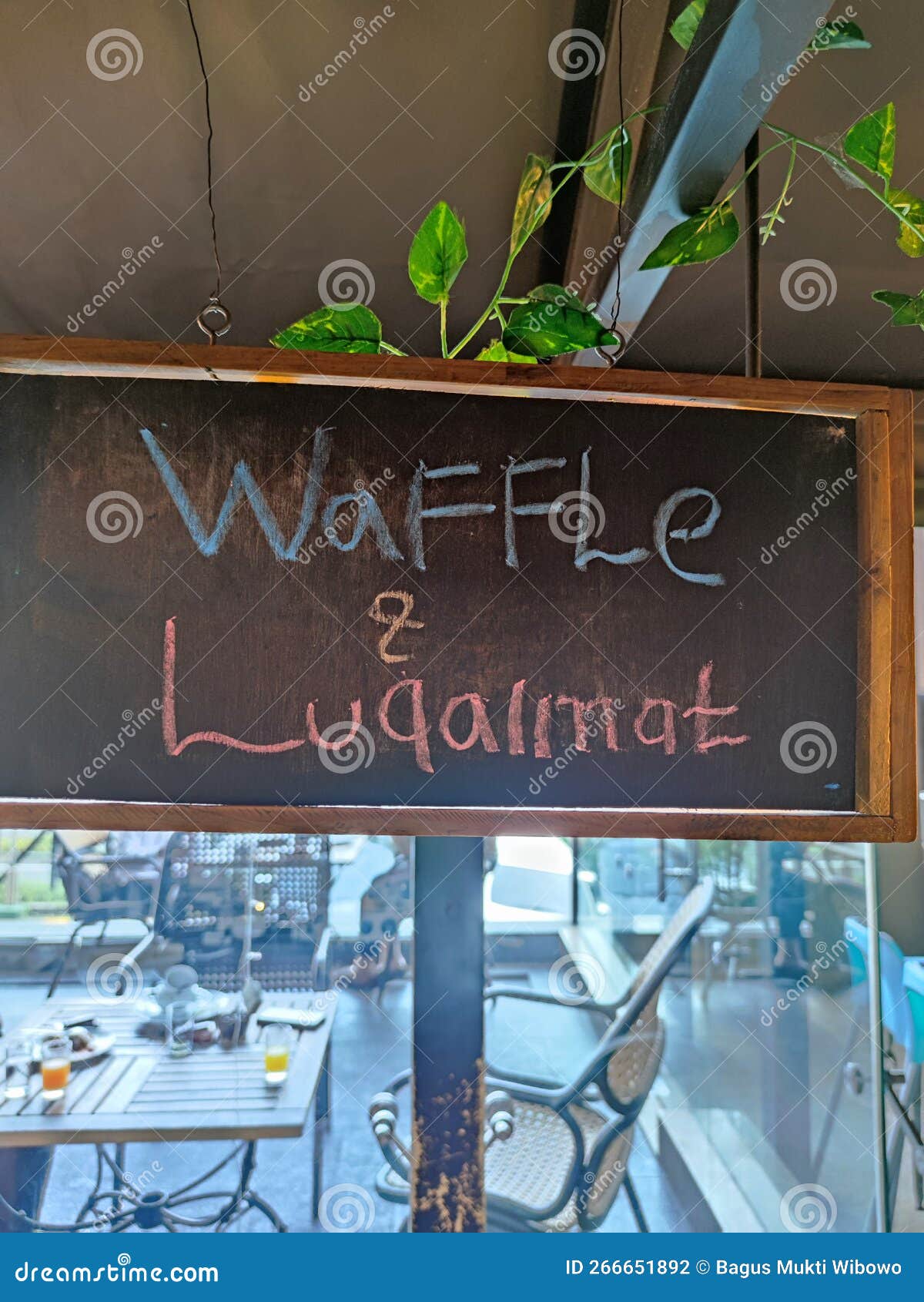 Aesthetic Blackboard Writing Stock Photos - Free & Royalty-Free Stock ...