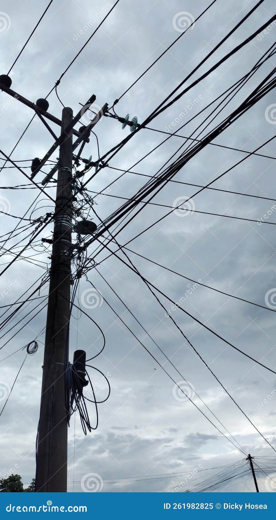 Aesthetic cable stock image. Image of lamp, road, afternoon - 261982825
