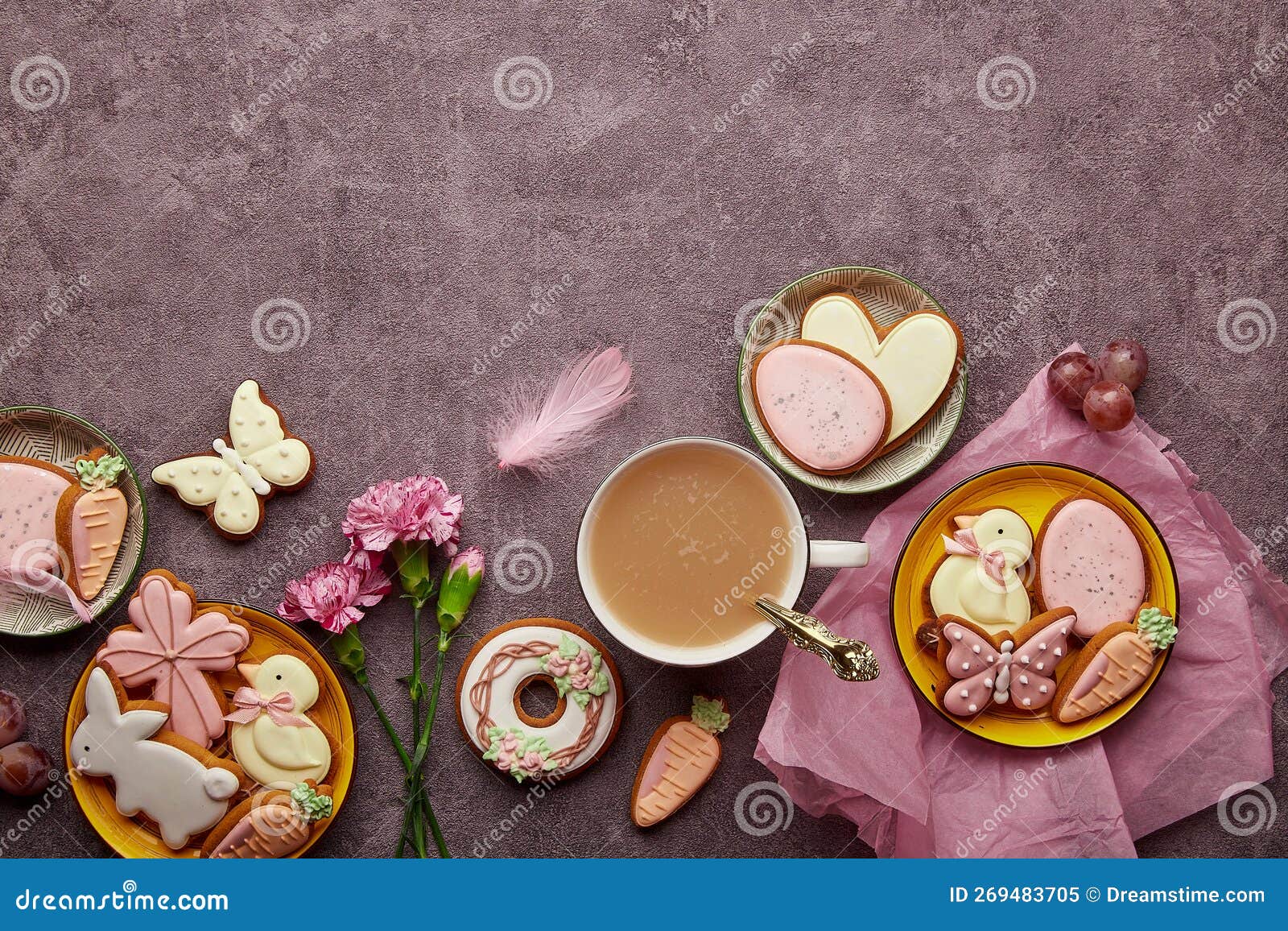 Aesthetic Easter Background Complete Coffee Cup, Decorated Cookies ...