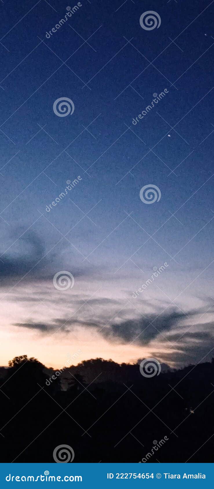 Aesthetic Sunset Reflection Stock Photo - Image of reflection, horizon ...