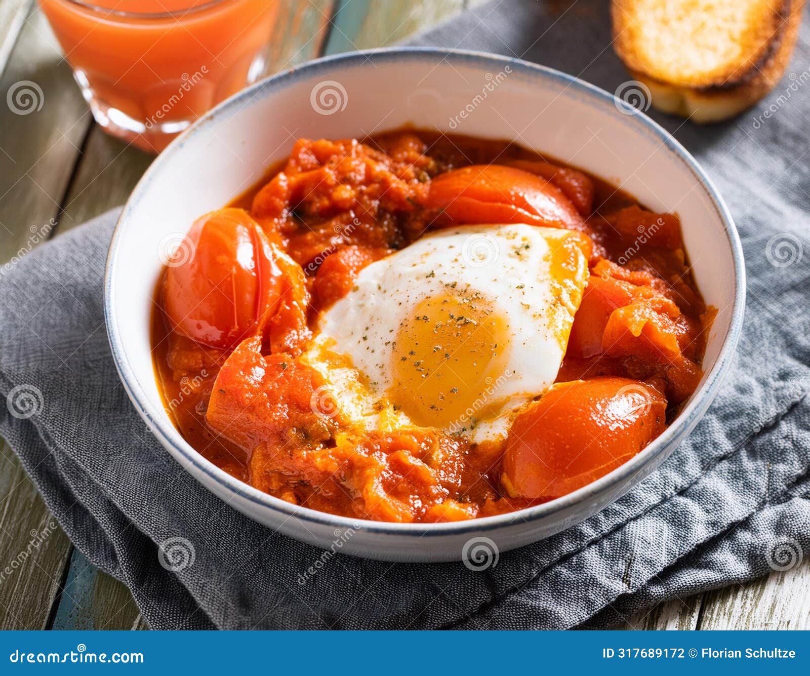 Afghan Inspired Breakfast Simple Tomato and Egg Dish Stock Illustration ...