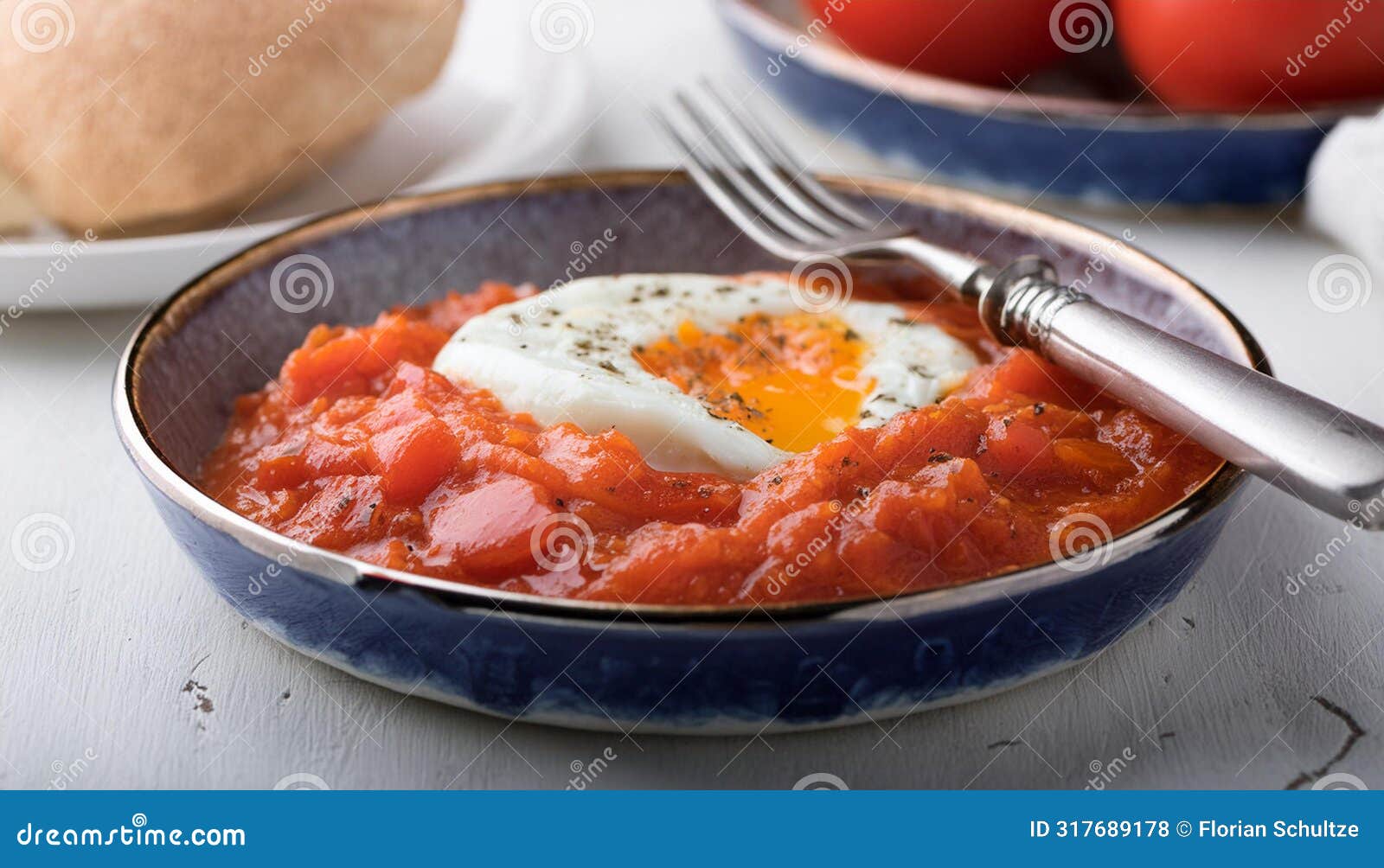 Afghan Inspired Breakfast Simple Tomato and Egg Dish Stock Illustration ...