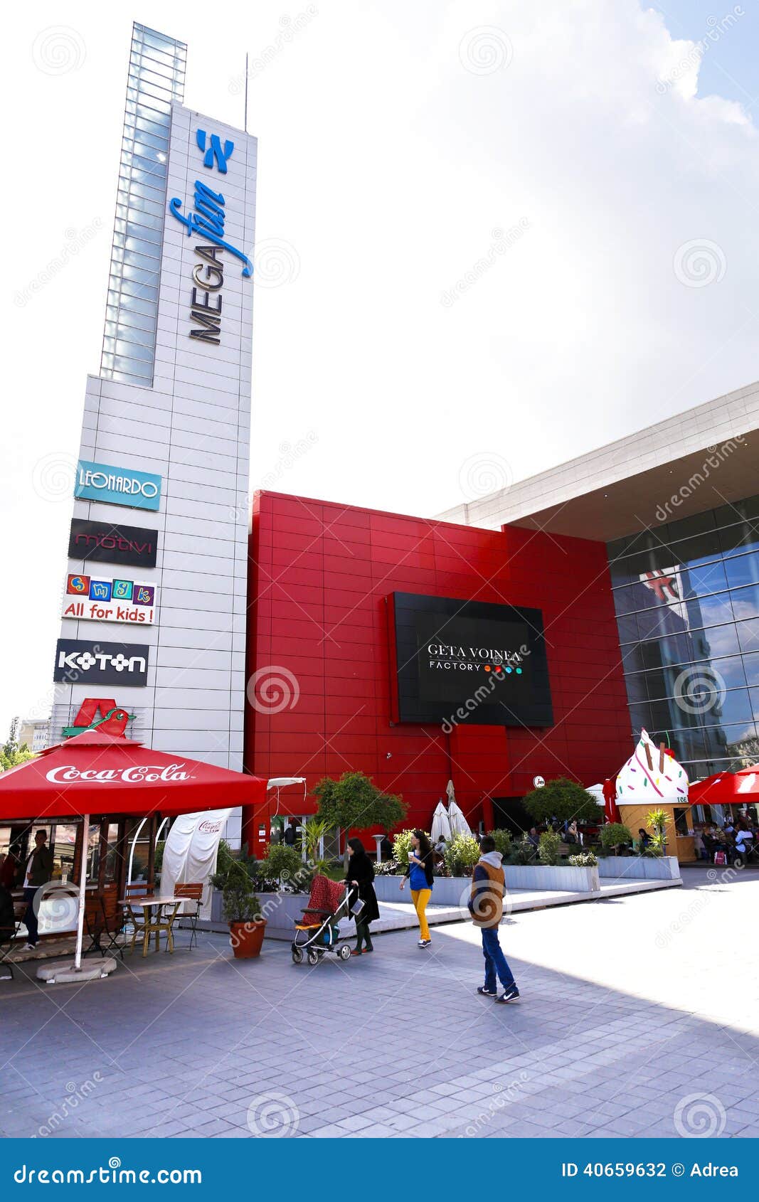 Outside Terrace and the Main Entrance in AFI Mall Editorial Photography ...