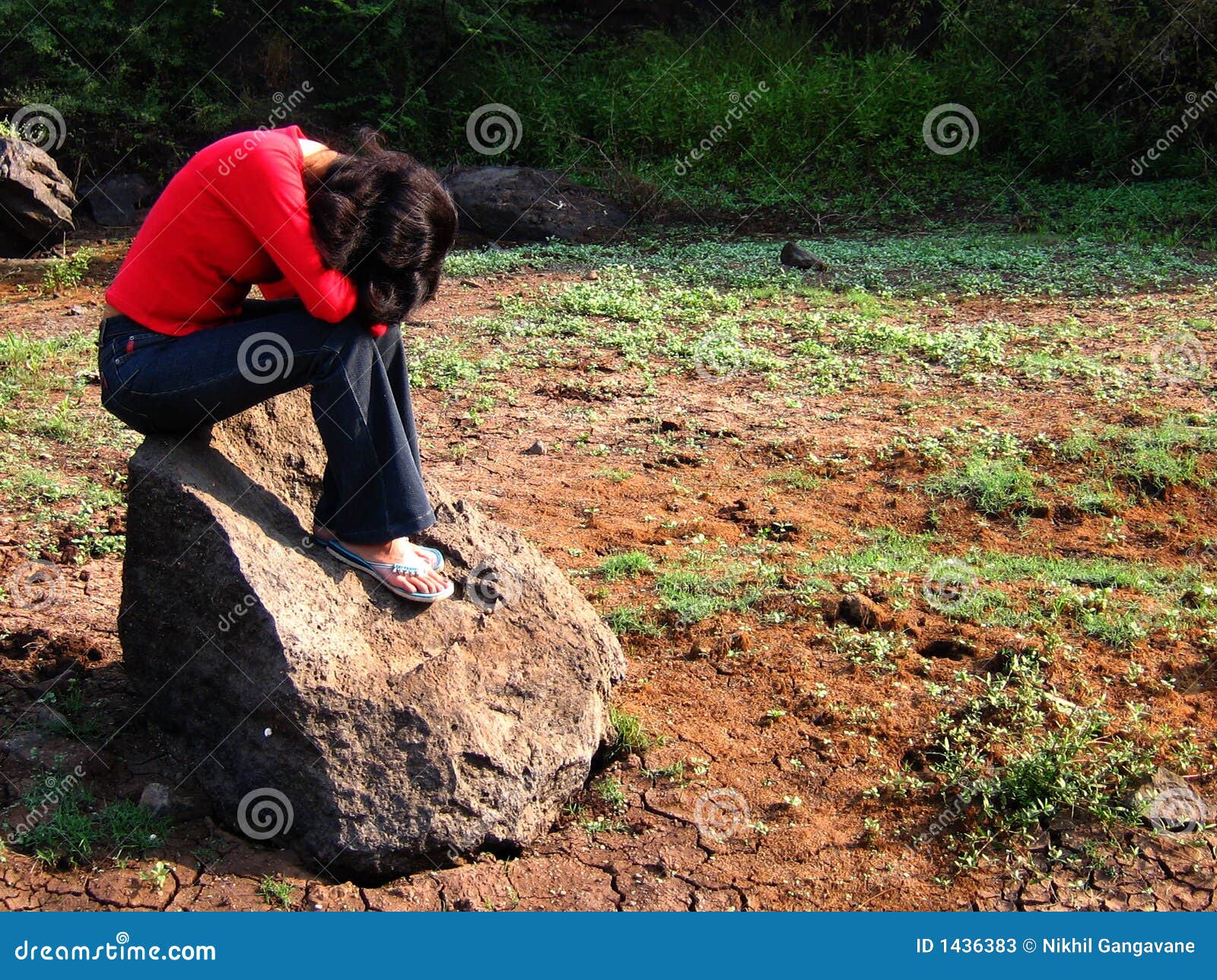 Afligido imagen de archivo. Imagen de raro, asia, abajo - 1436383