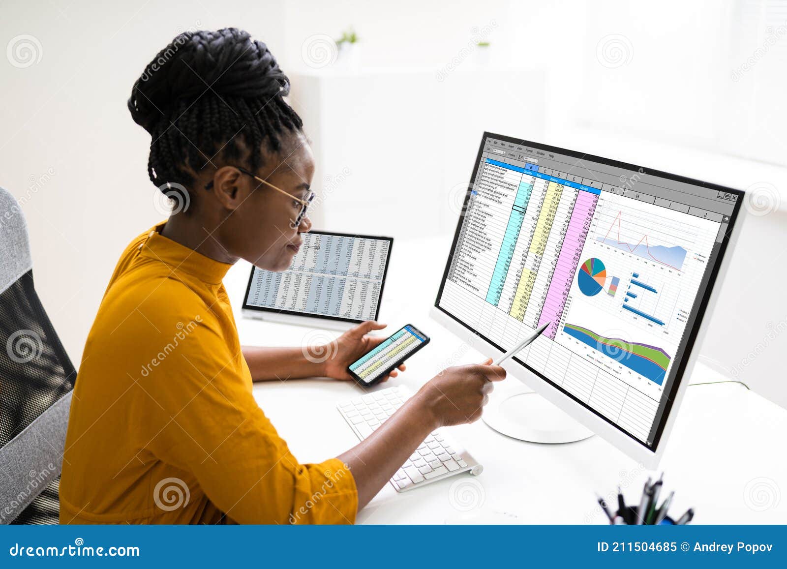 Analyst Woman Working With Data Analytics Dashboard Royalty-Free Stock ...