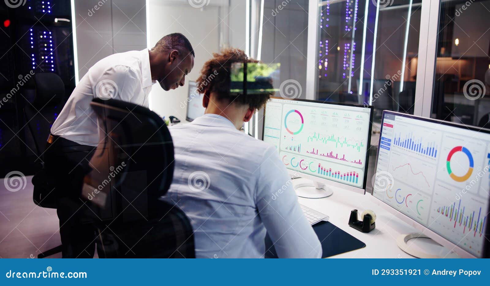 African American Data Analyst Stock Image - Image of workplace ...