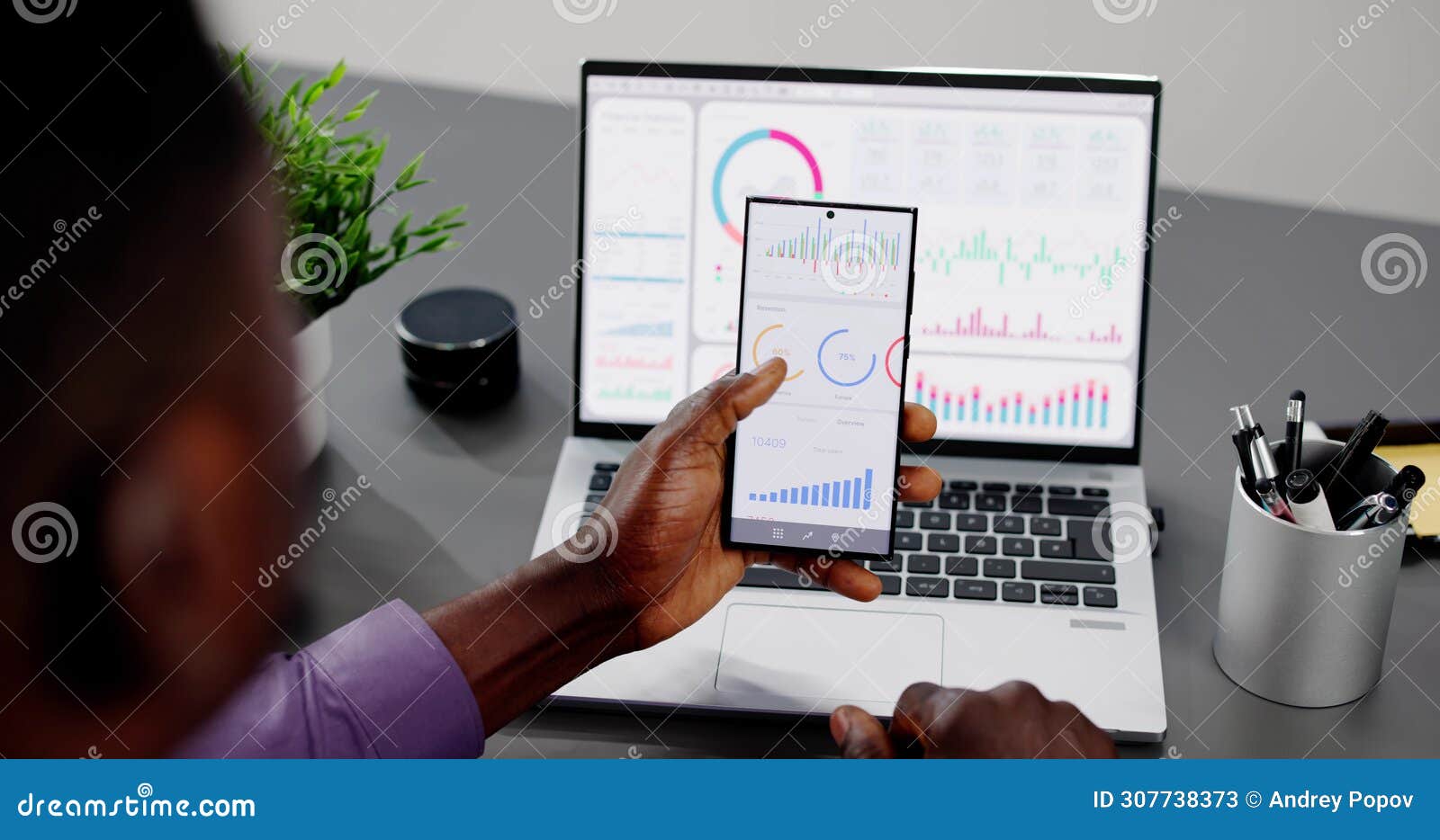 African American Data Analyst Stock Image - Image of business, broker ...