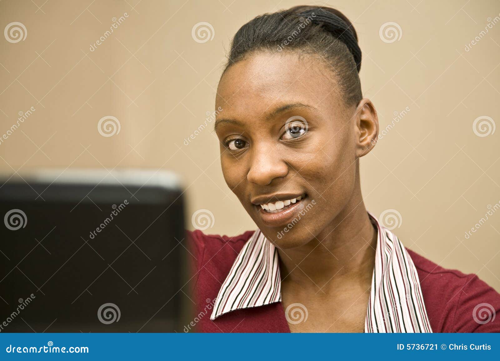 African American Office Worker Stock Image - Image of female, minority ...