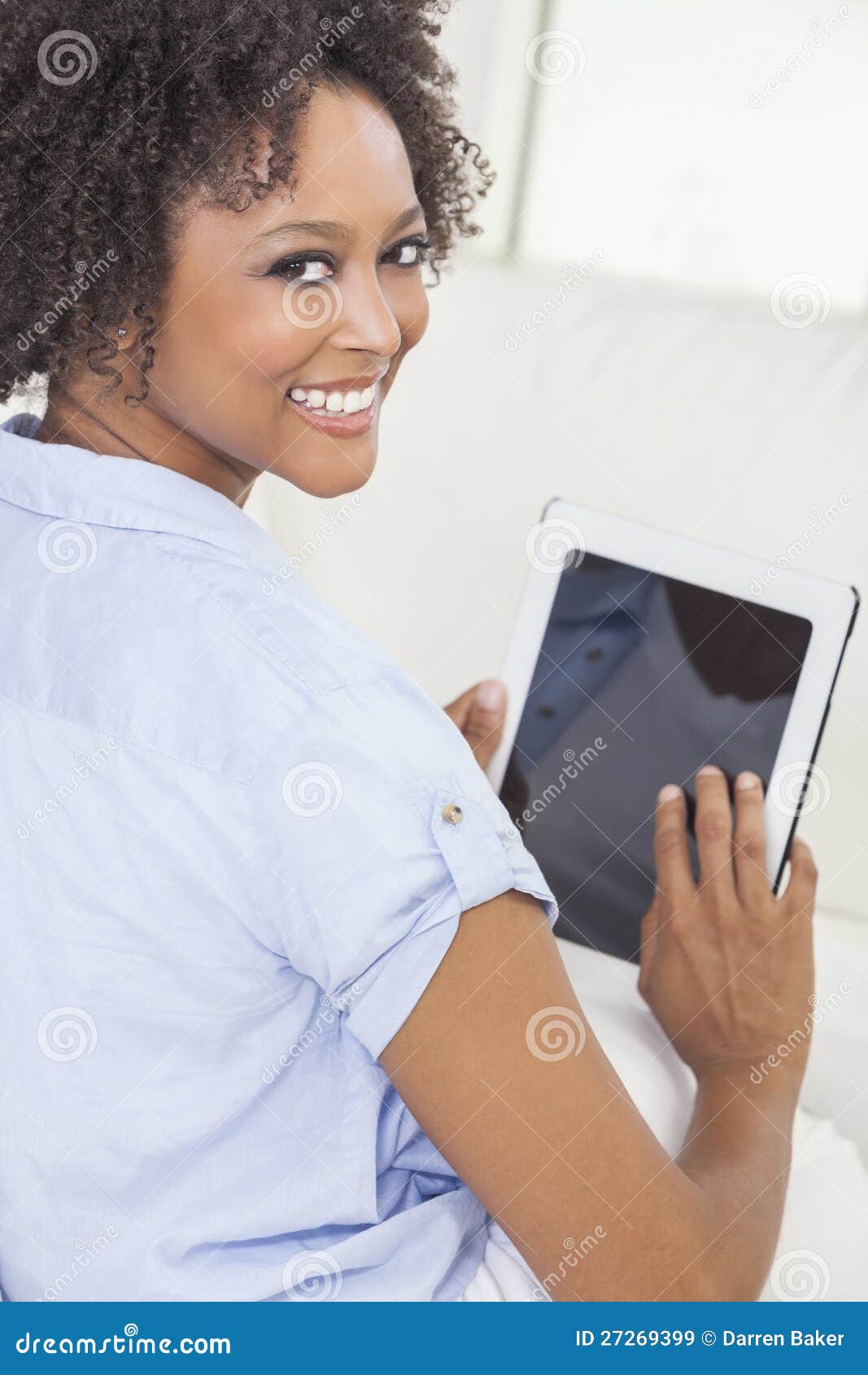 African American Woman Using Tablet Computer Stock Image - Image of ...