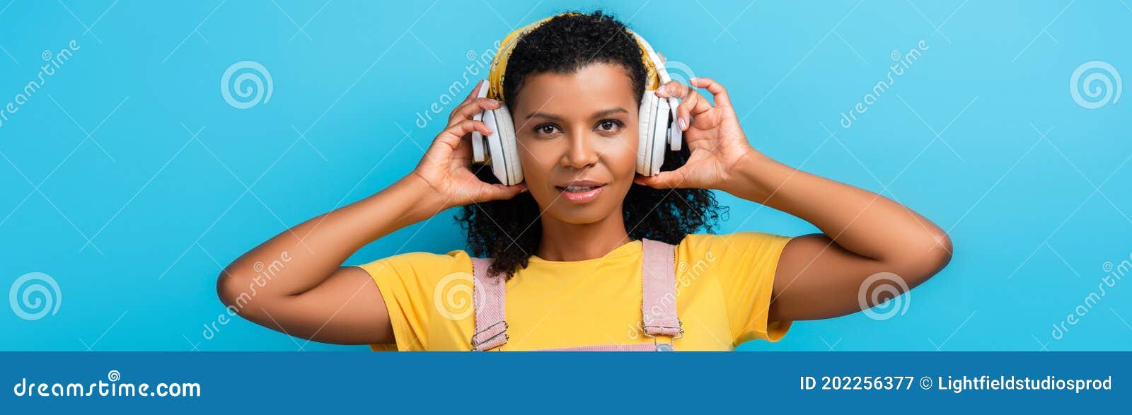 African Woman In Wireless Headphones Listening Stock Image Image Of