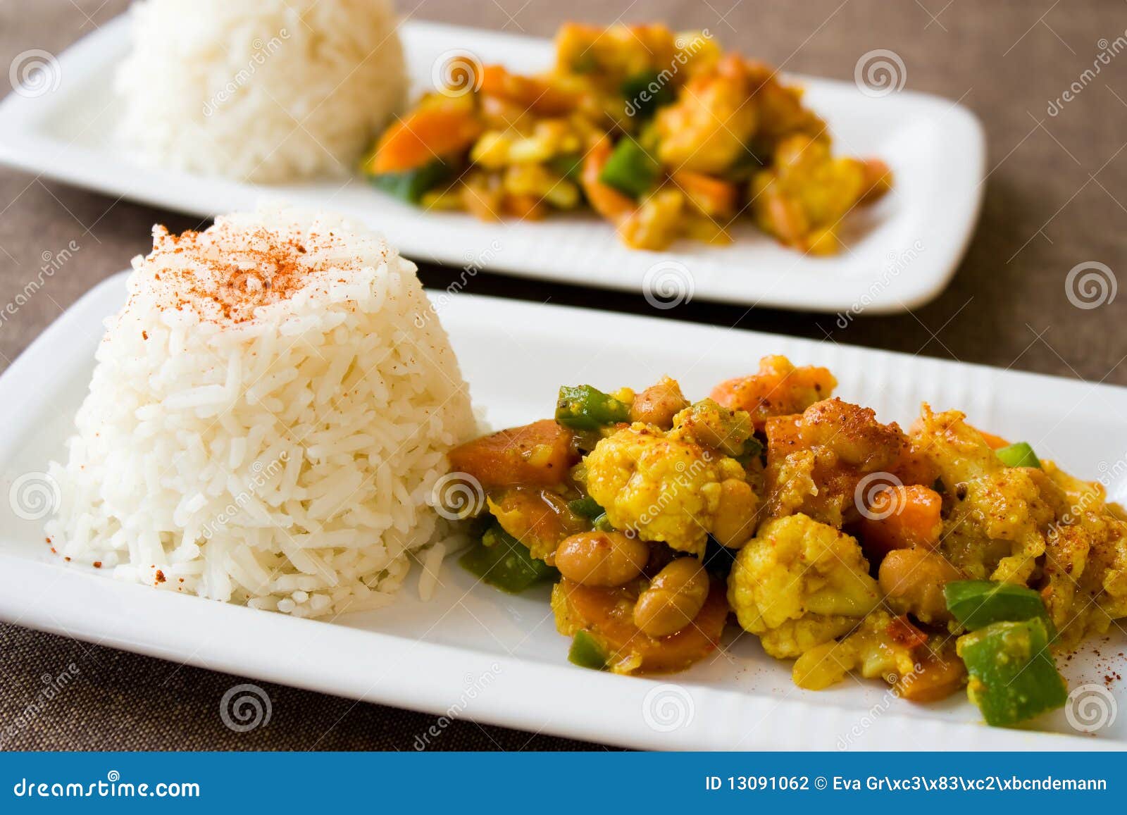 African Cauliflower Beans Dish Stock Photo - Image of pepper, cuisine ...