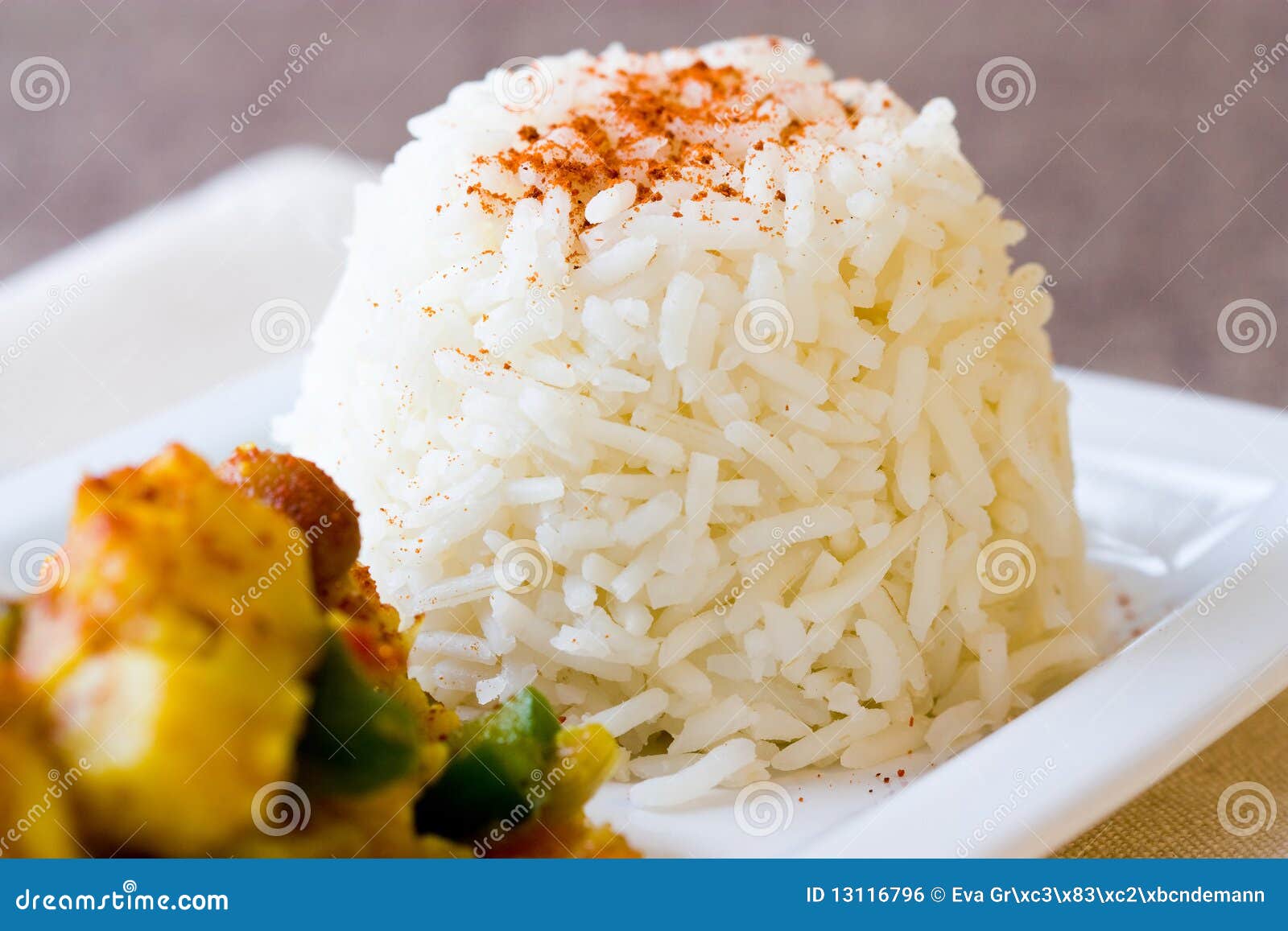 African Cauliflower Beans Dish Stock Photo - Image of taste, meal: 13116796