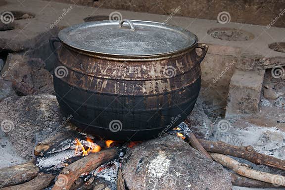 African Cooking Pot stock image. Image of africa, primitive - 7781687