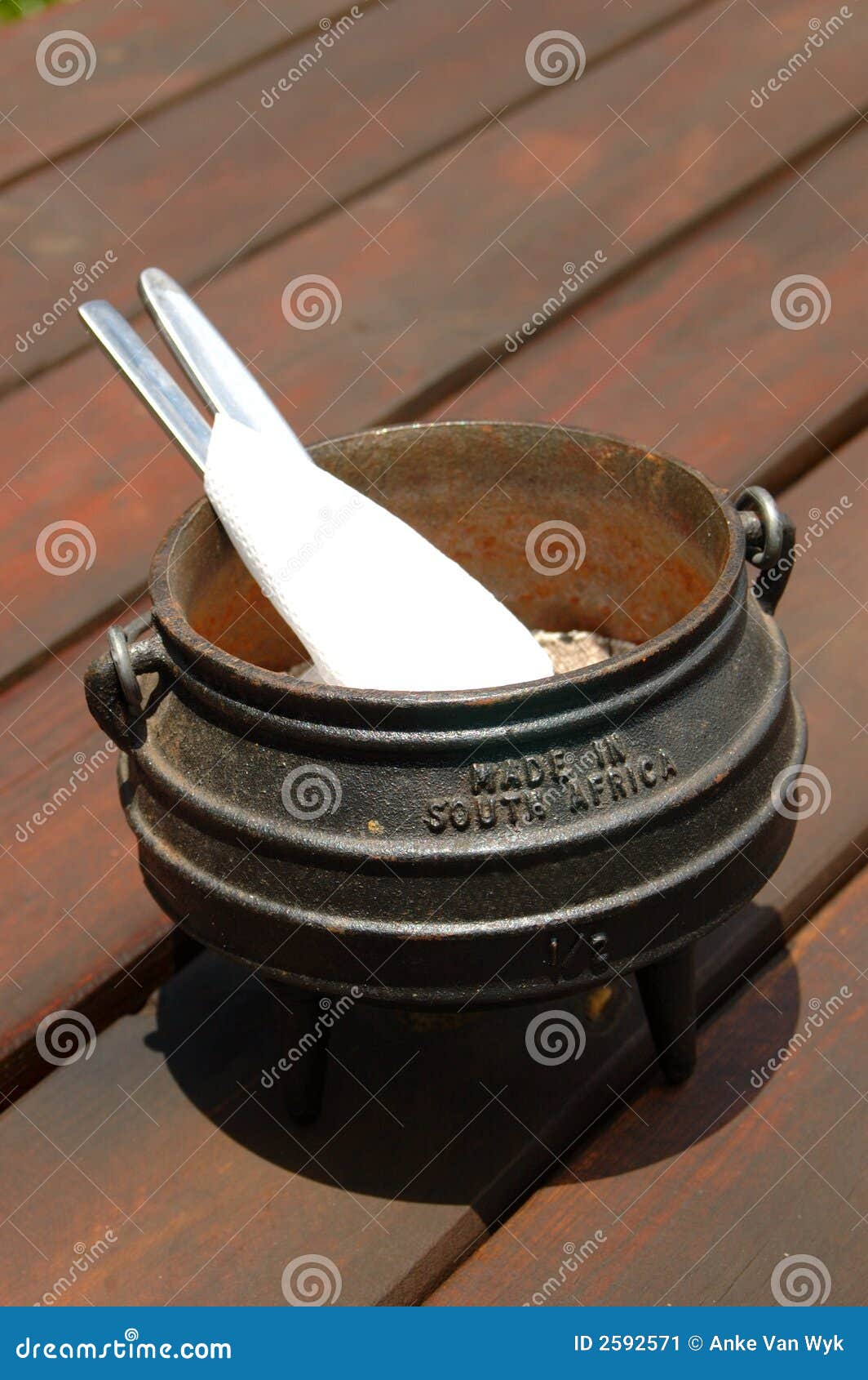 African pot stock image. Image of buren, menue, dish, serve - 2592571