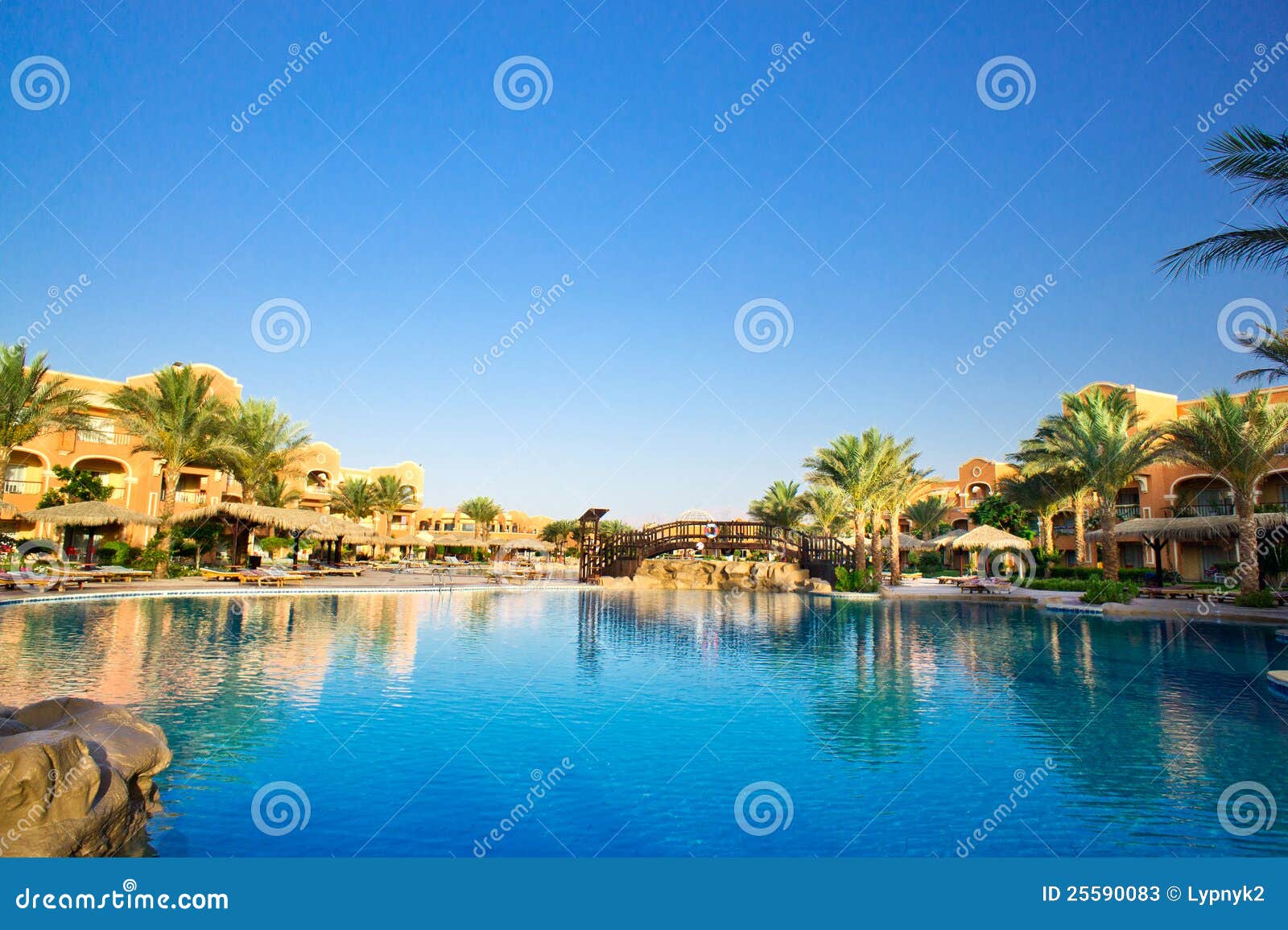 African Resort, Swimming Pool. Stock Image - Image of bush, holidays ...