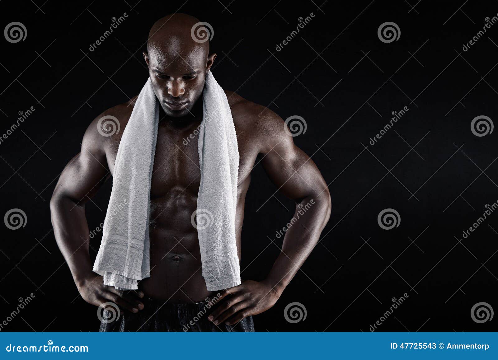 Afrikaanse Mannelijke Atleet Na Training Stock Afbeelding - Image of ...