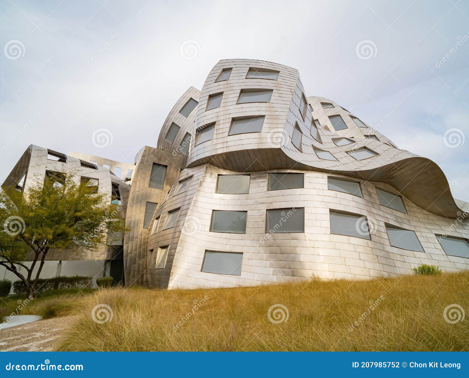 Afternoon View of the Keep Memory Alive Event Center Editorial ...