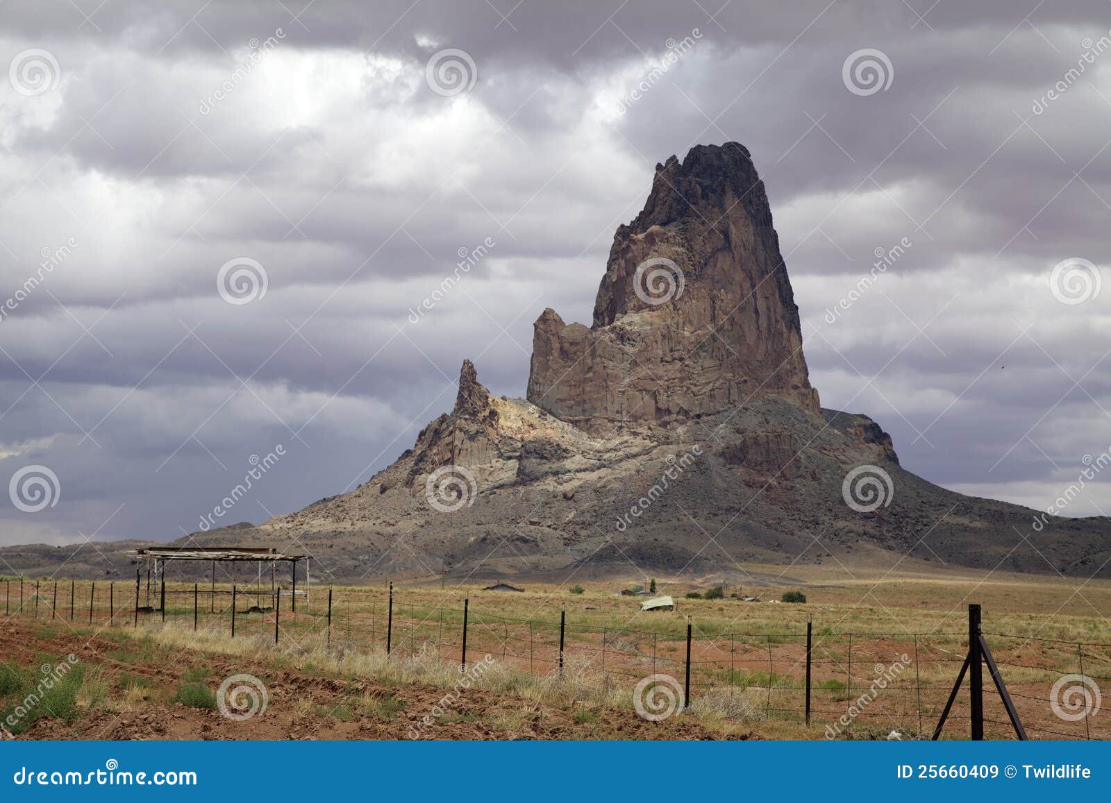 Agatha Peak, Kayenta Arizona Stock Image - Image of monument, kayenta ...
