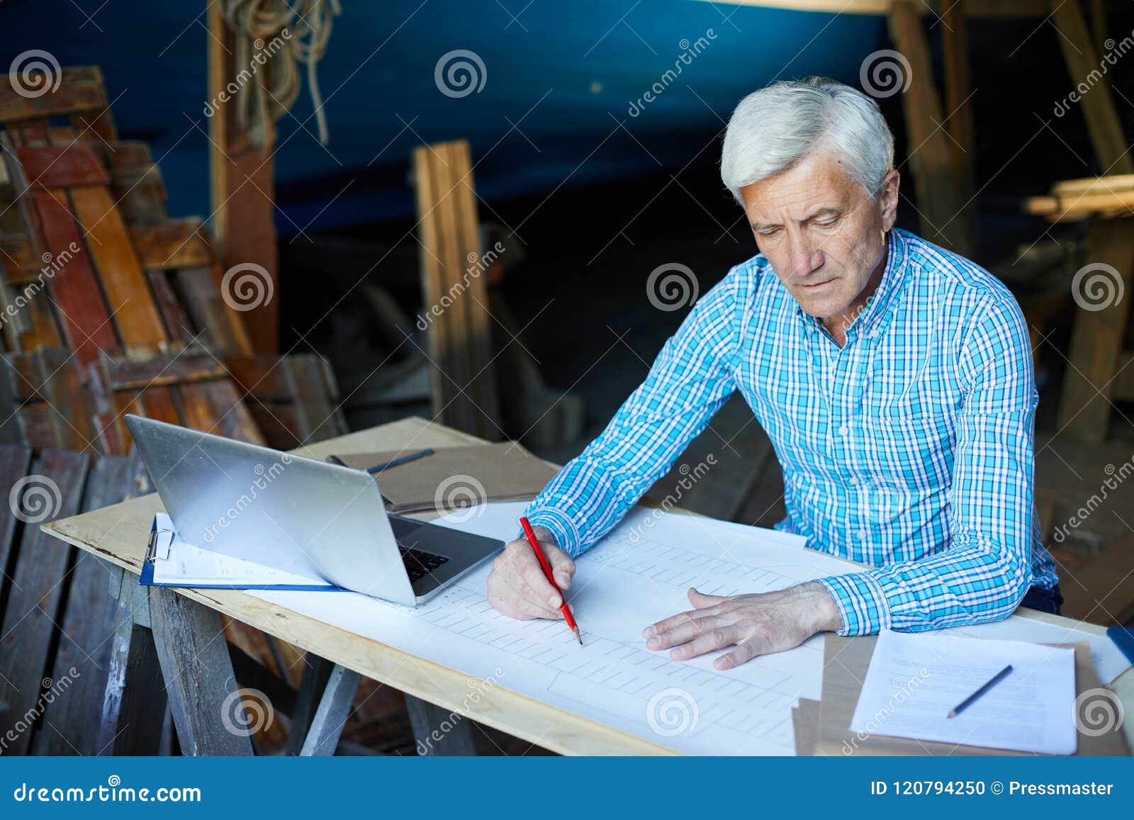Experienced engineer stock photo. Image of service, industry - 120794250