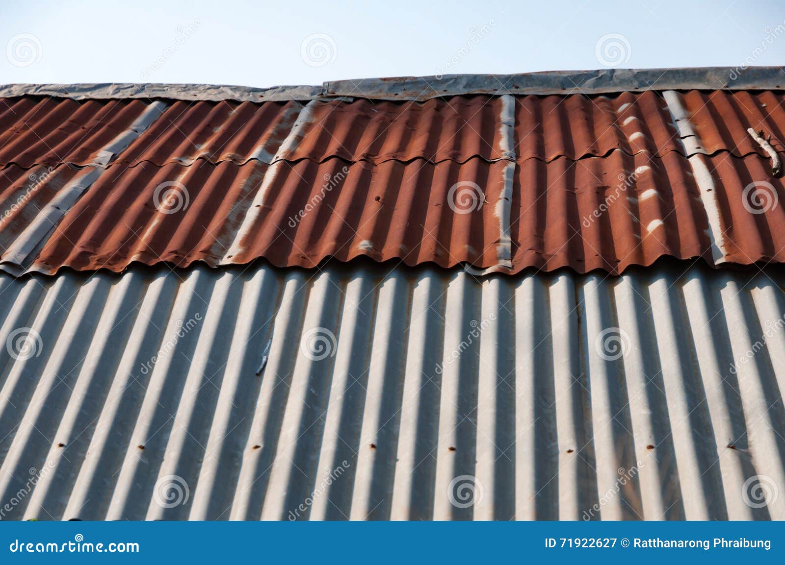 Aged Rusty Old Tin Roof Iron Metal Texture Stock Image - Image of ...