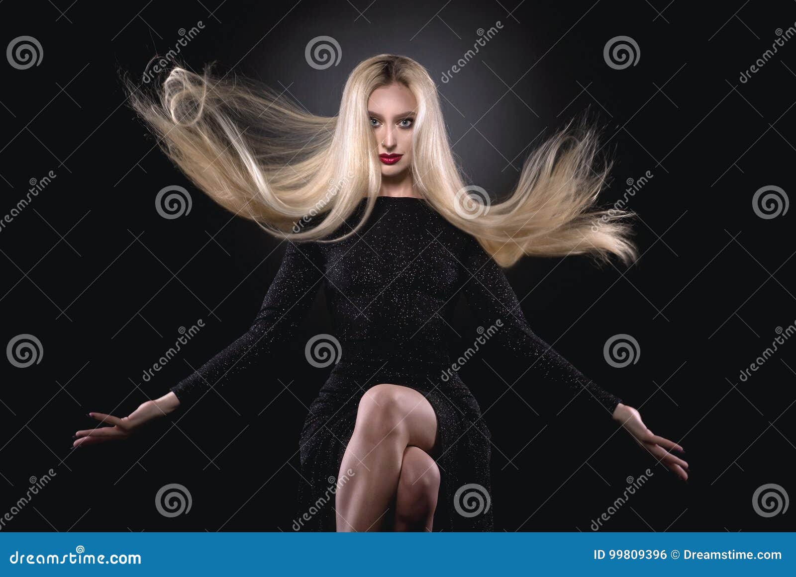 Agente Provocateur fotografia stock. Immagine di mortale - 99809396