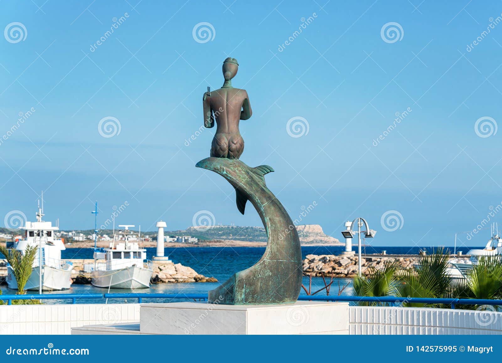 Cyprus Statue With Cross On The Neck Replica Of Ancient Artefact ...