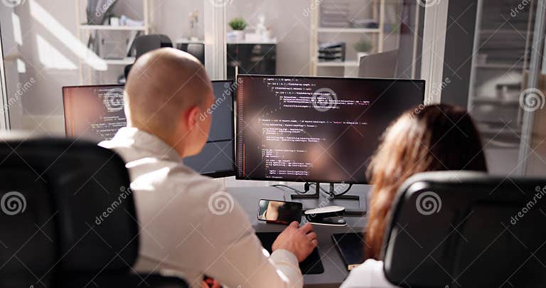 Agile Paarprogrammierung Und Extreme Codierung Stock Image - Image of software, coder: 293351661