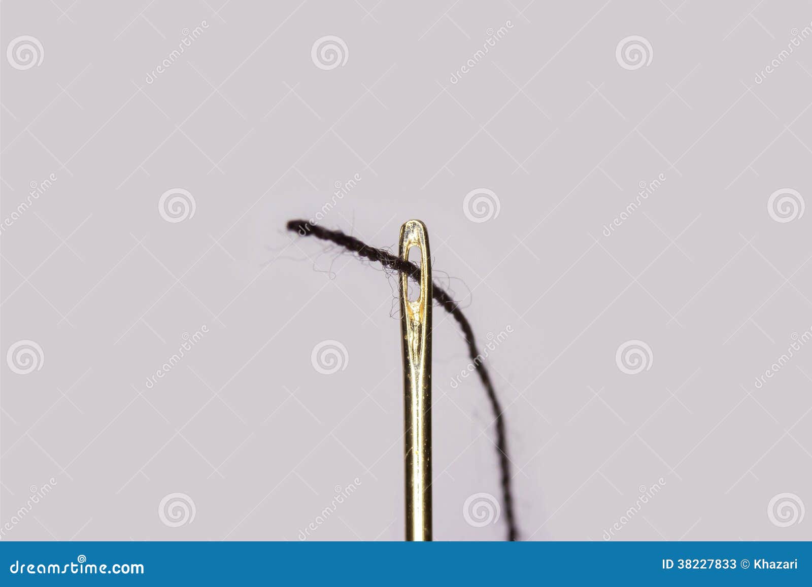 Ago E Filo Da Parte a Parte Immagine Stock - Immagine di fibra ...