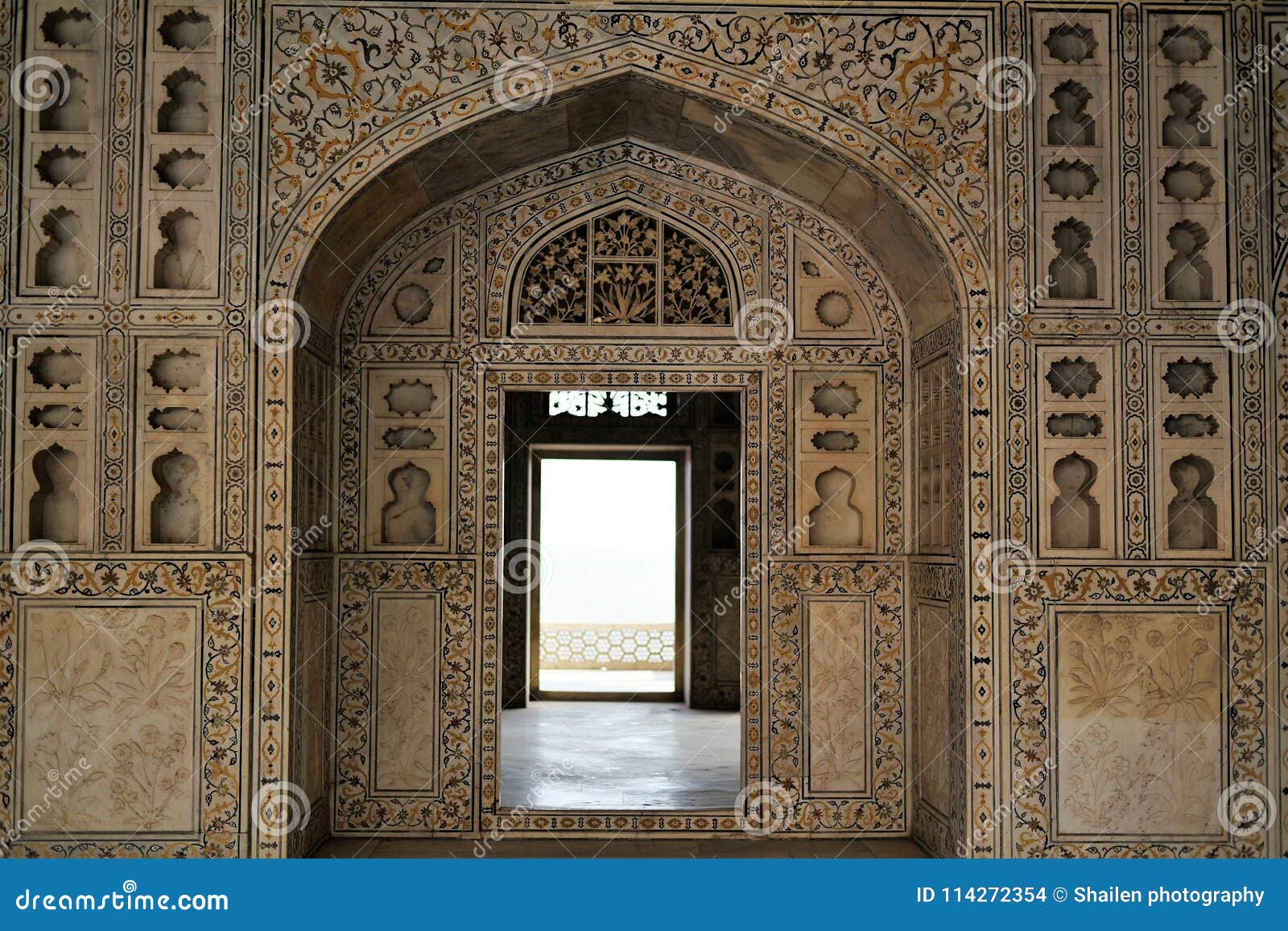 Agra Fort, Agra, Uttar Pradesh, India Stock Photo - Image of landmark ...