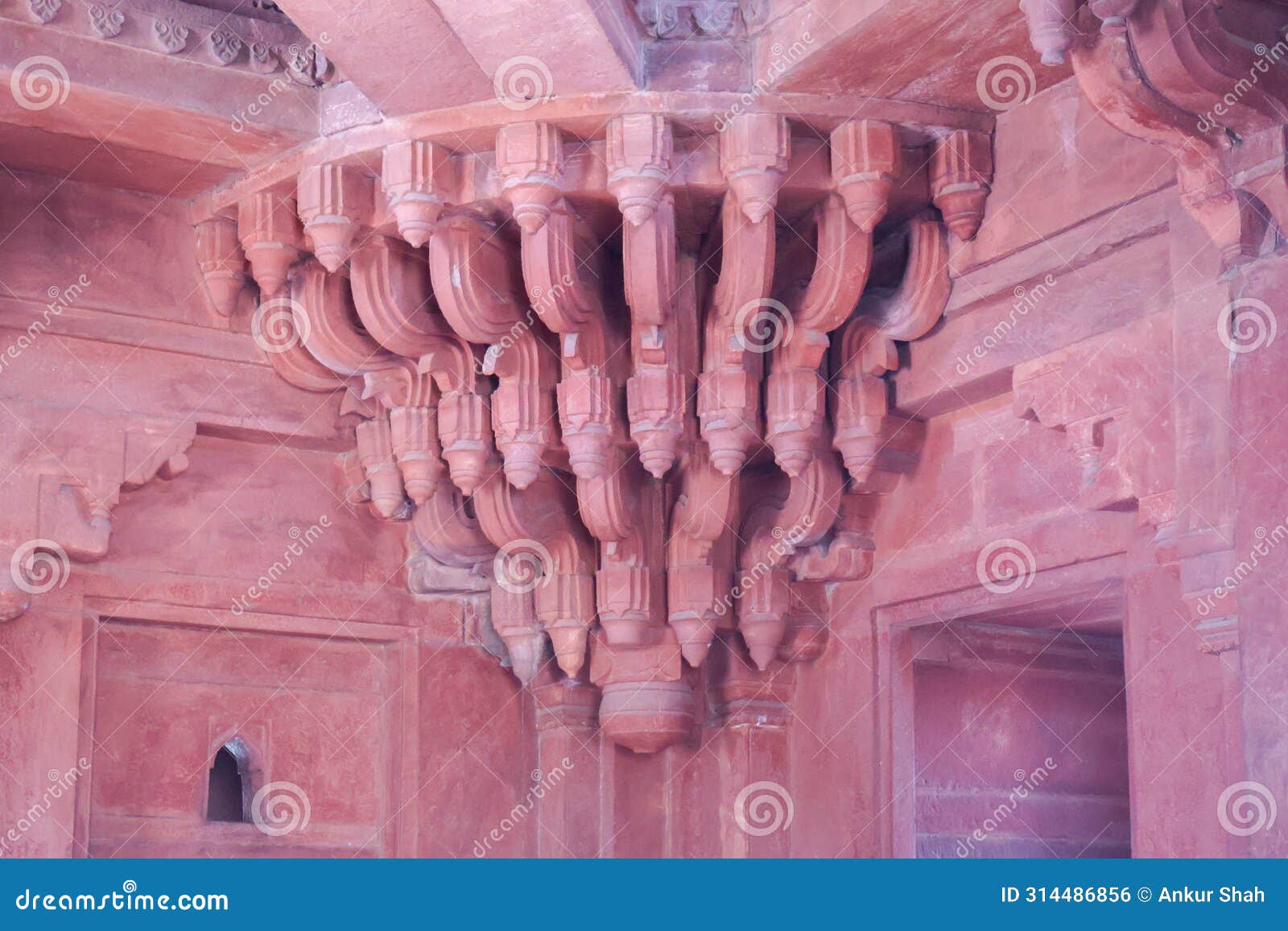 Agra, India - 16 March 2024, Ancient Structural Column Design Wide View ...